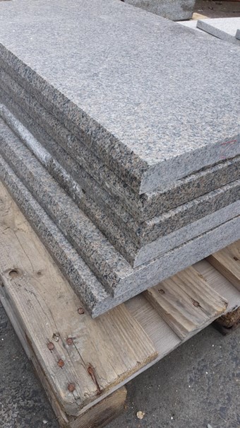 Red bohus granite 4 cm thick sanded - PS Auction - We value the future ...