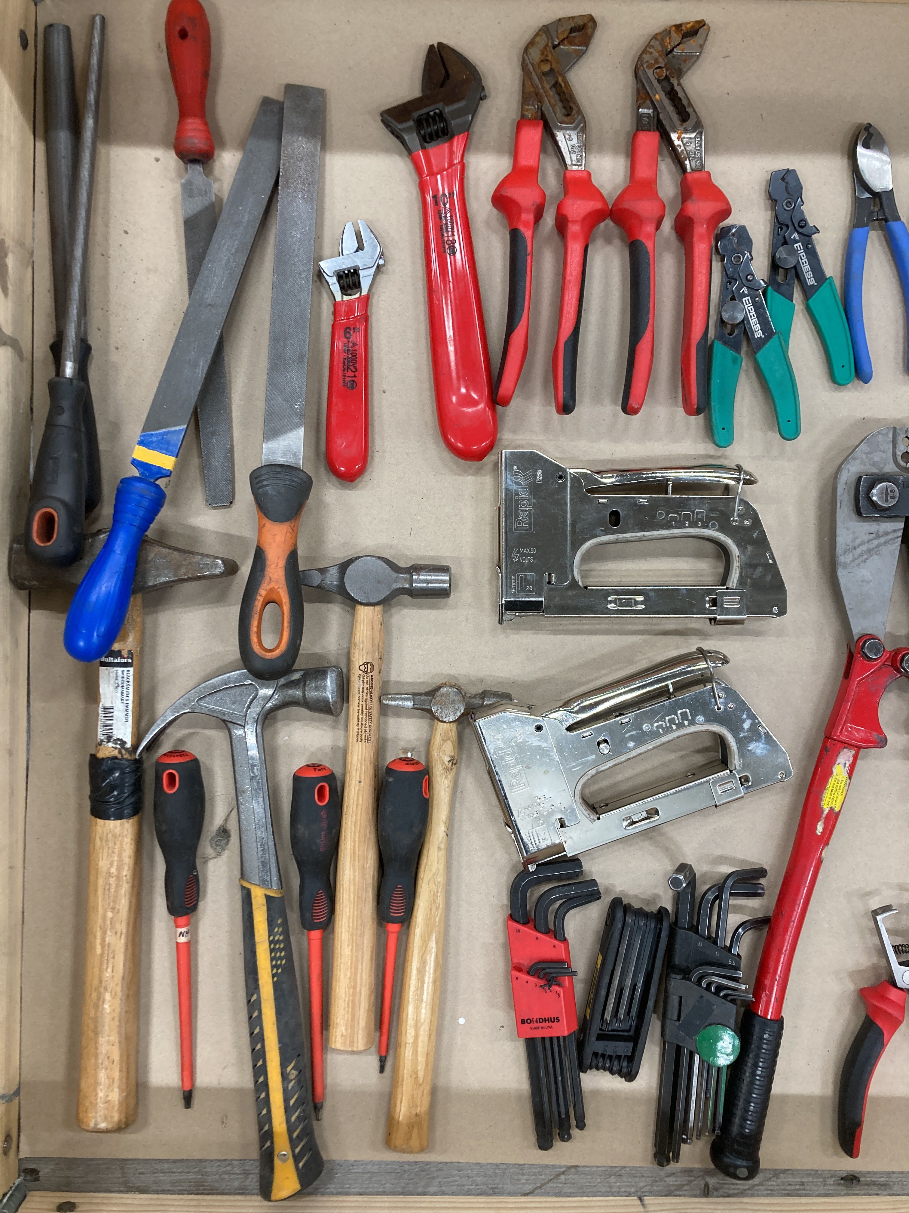 Hand tools - PS Auction - We value the future - Largest in net auctions