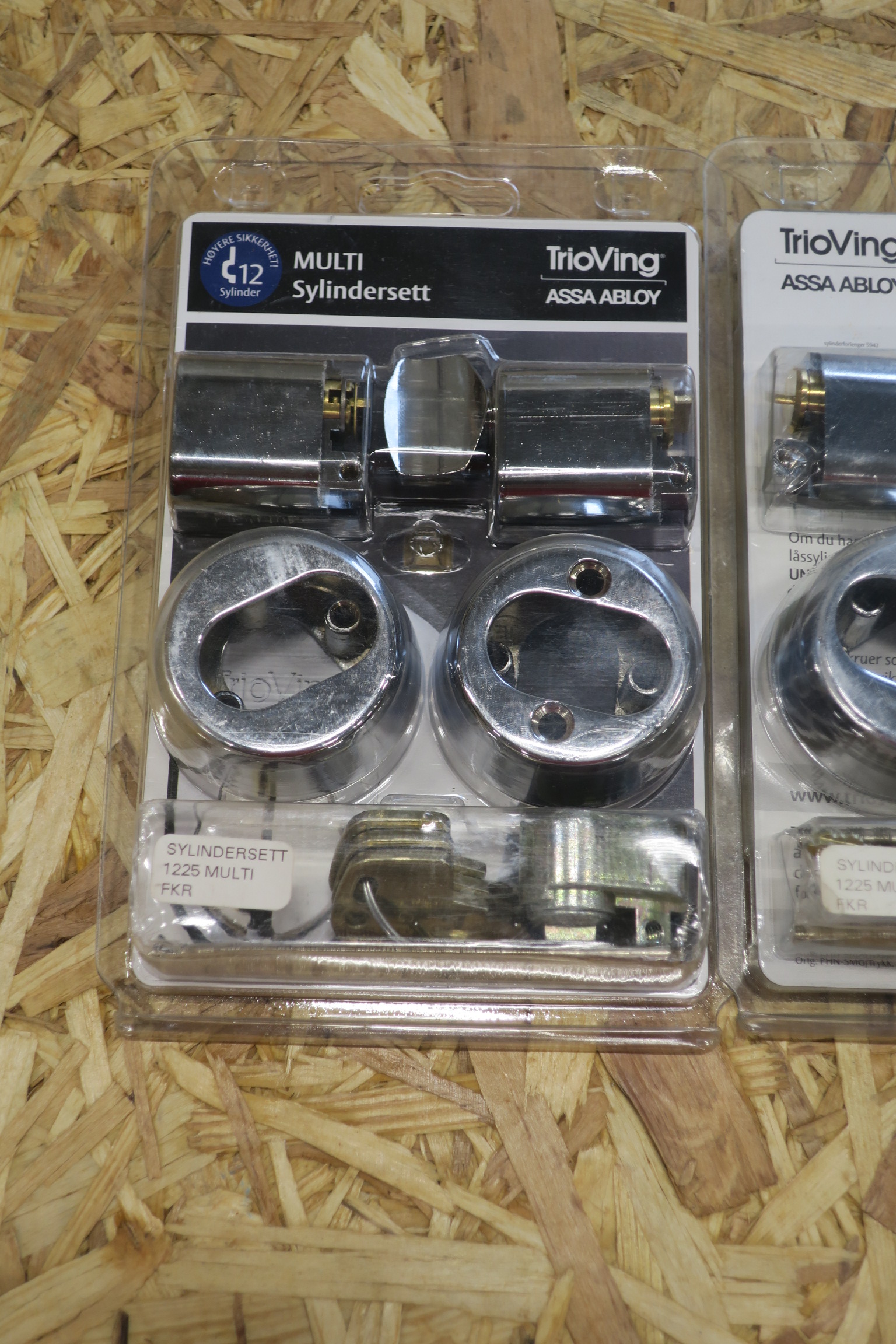 4 Set Trioving Assa Abloy 1225 - PS Auction - We value the future ...