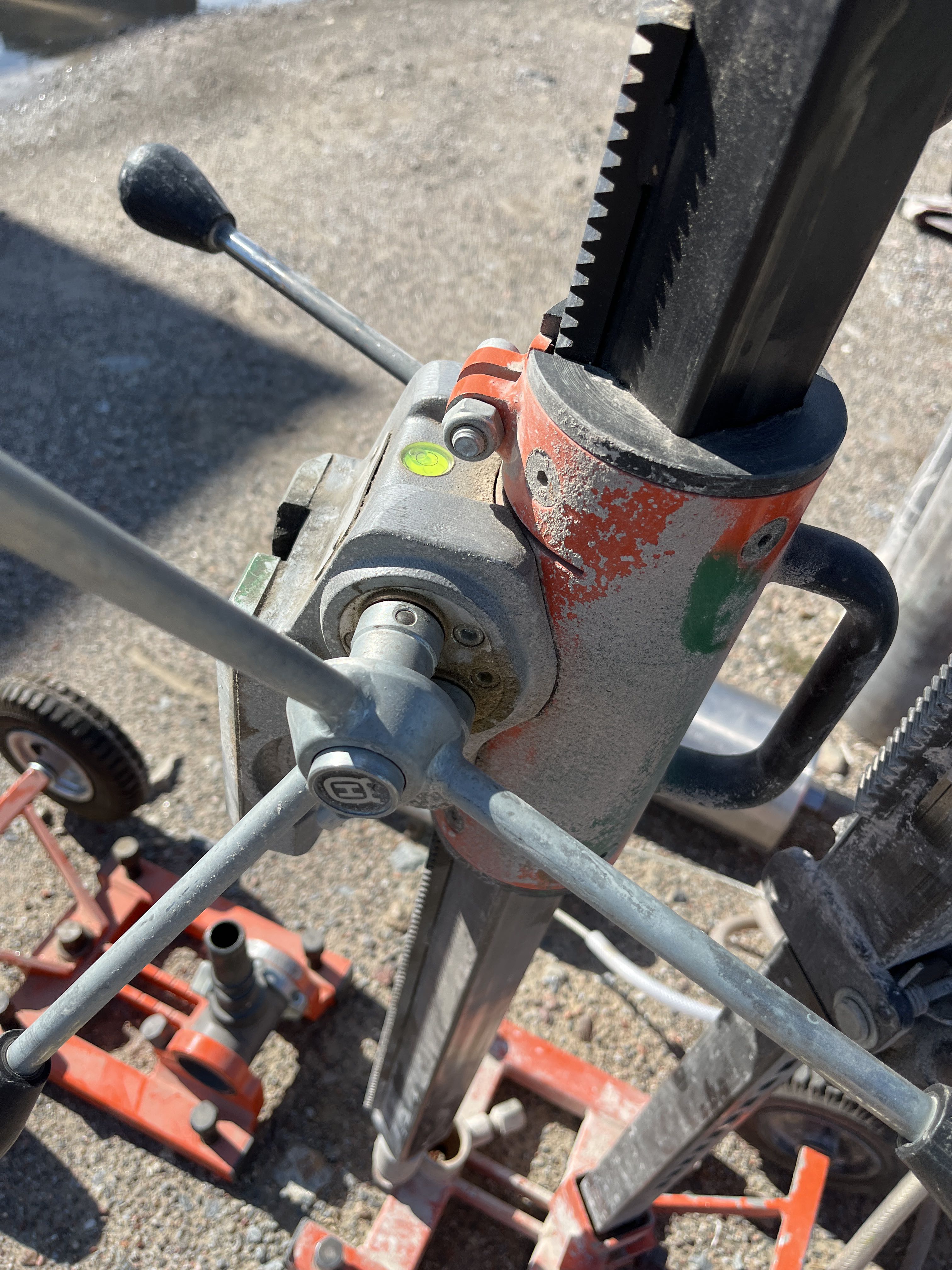 Core drilling machine Husqvarna DM340, DS50 Gyro stand - PS Auction ...