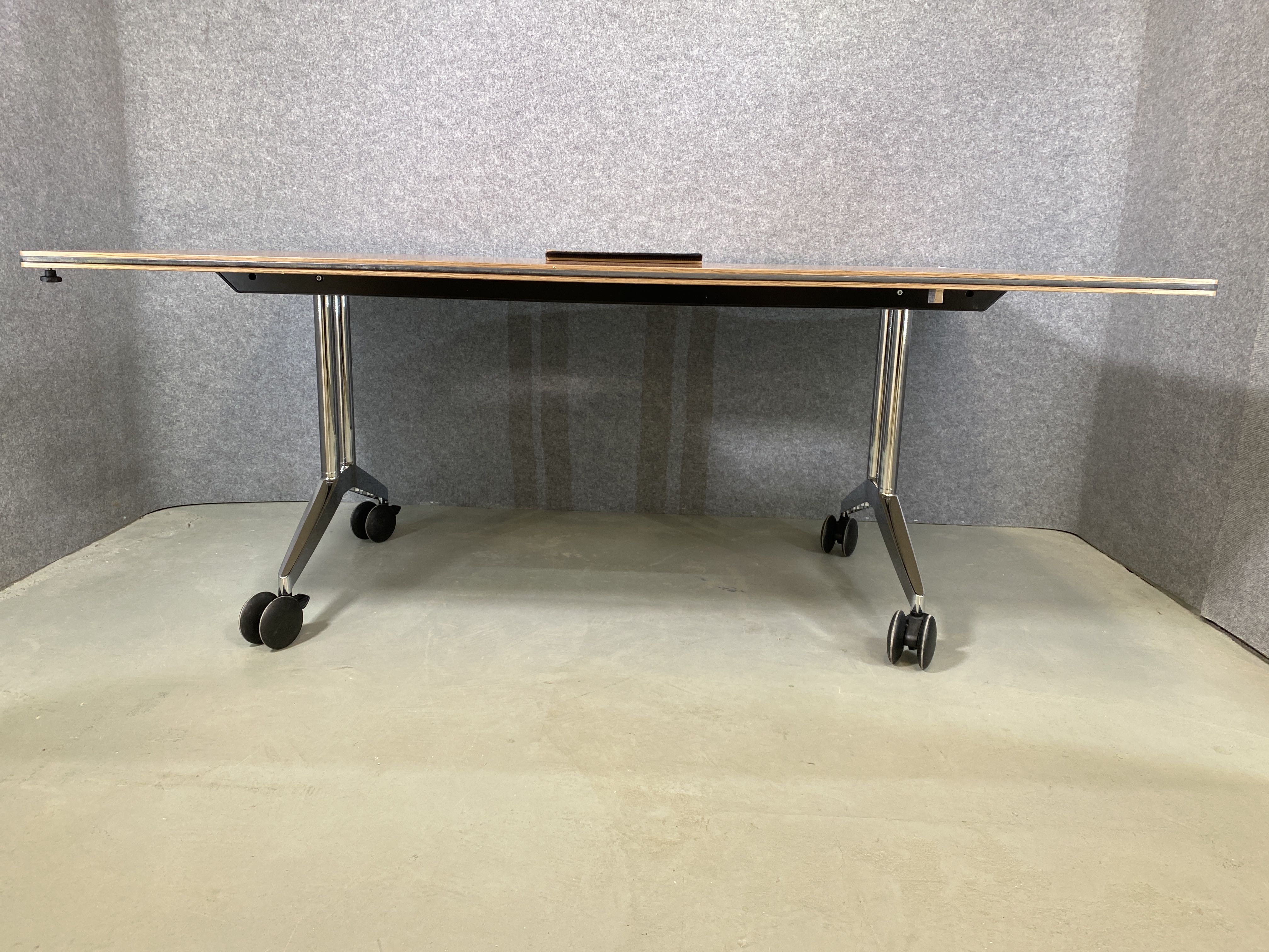Conference / work table on wheels, Wilkhahn, Logon, 620/00 - PS Auction ...