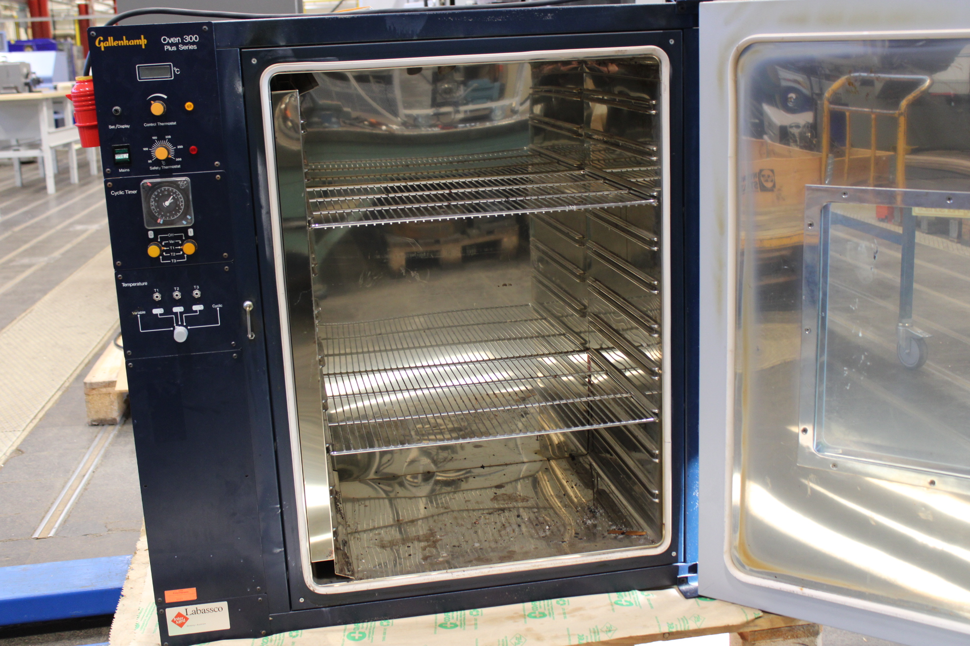 Oven - Gallenkamp Oven 300 Plus series, cyclic - PS Auction - We value ...