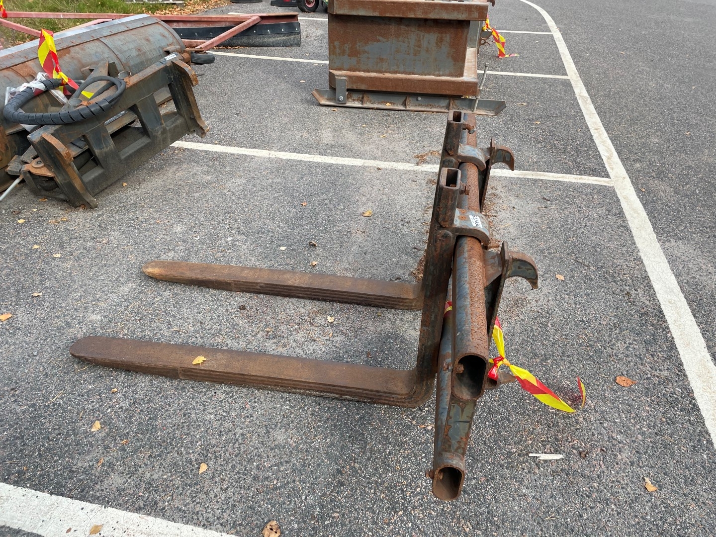 Gafflar för traktor och redskapsbärare - Auktioner online ...