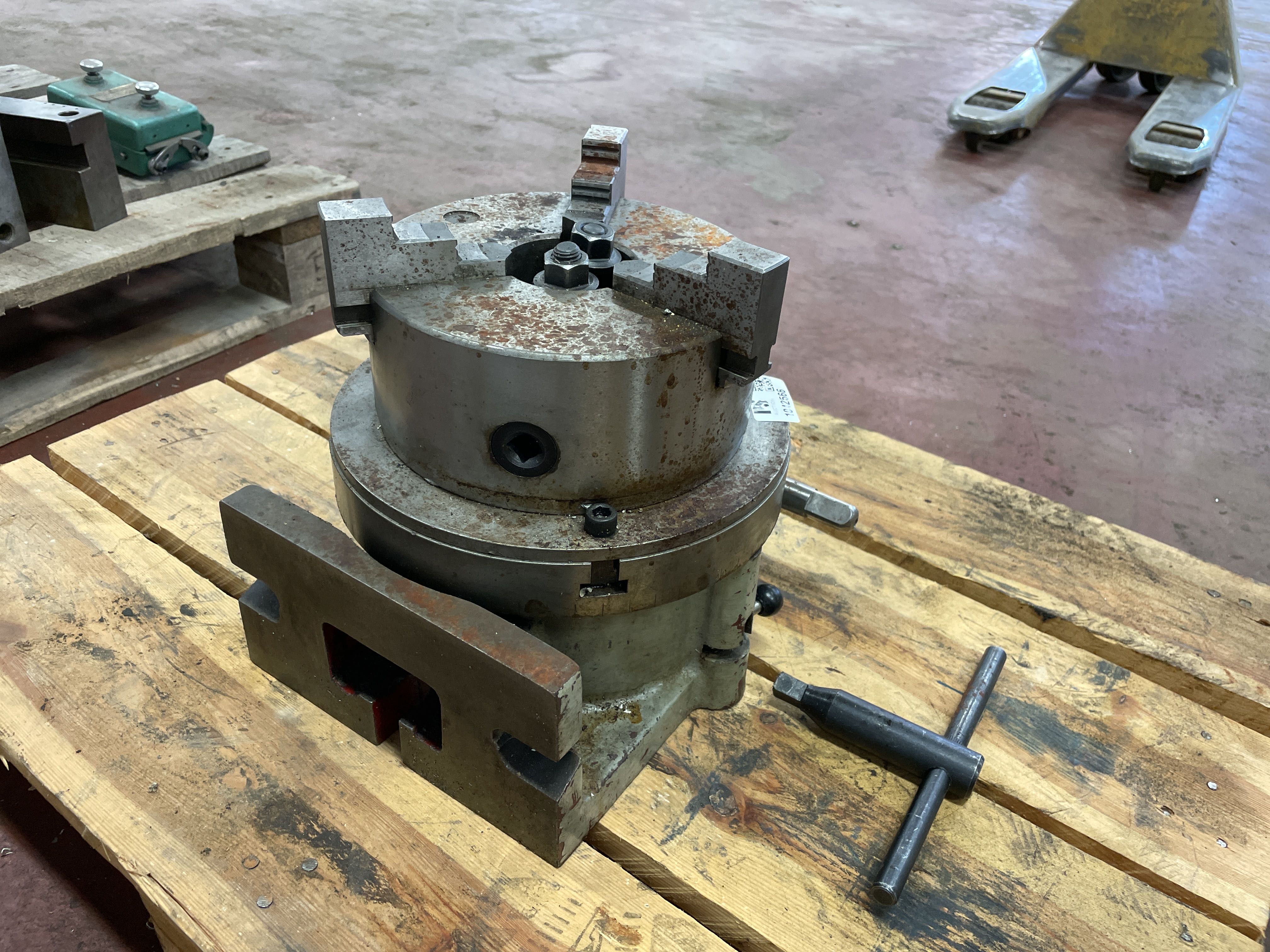 Chuck, 200mm diameter - PS Auction - We value the future - Largest in ...