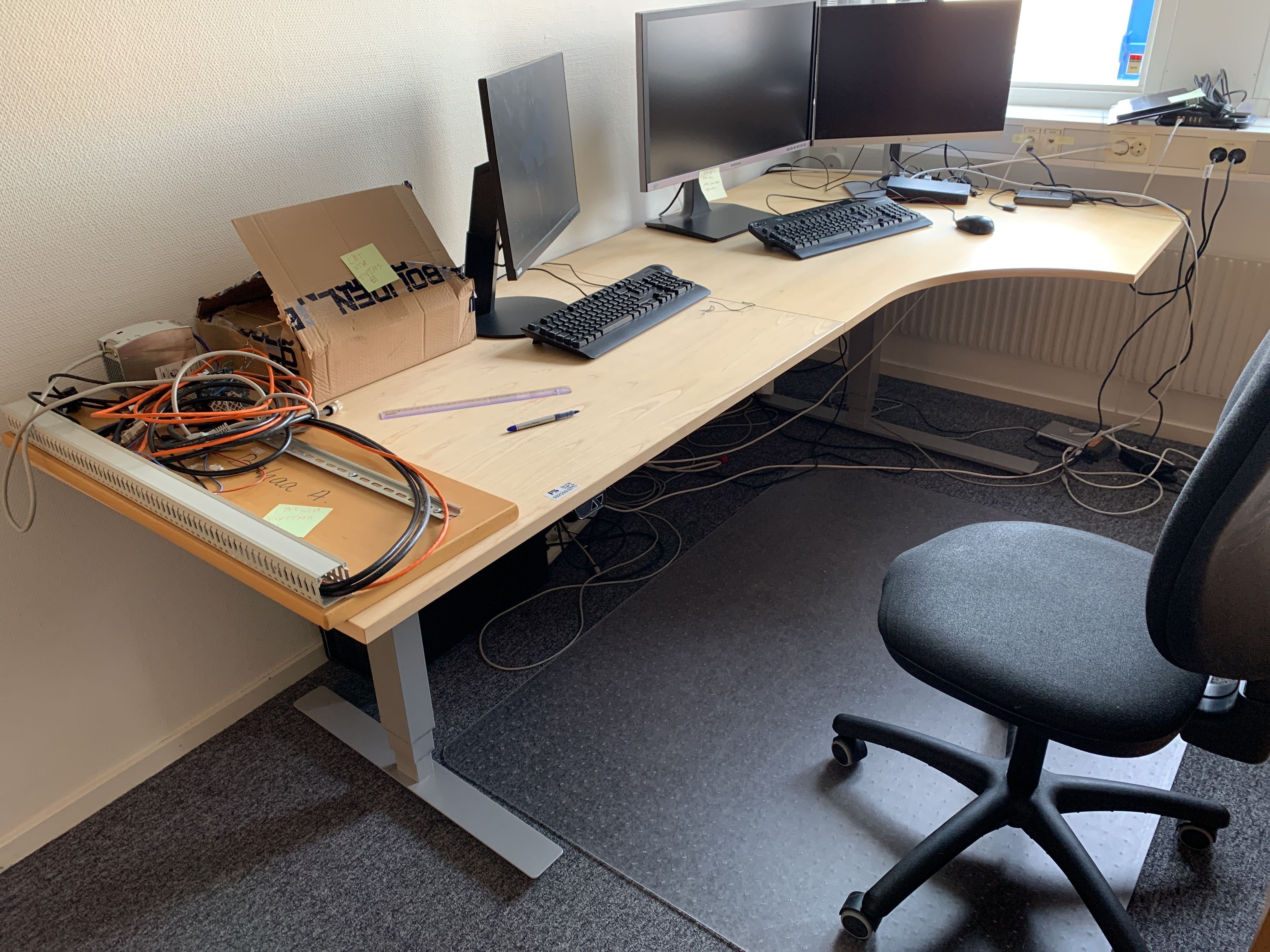 Office furniture: Electric raise/lower desk, office chair, bookshelves ...