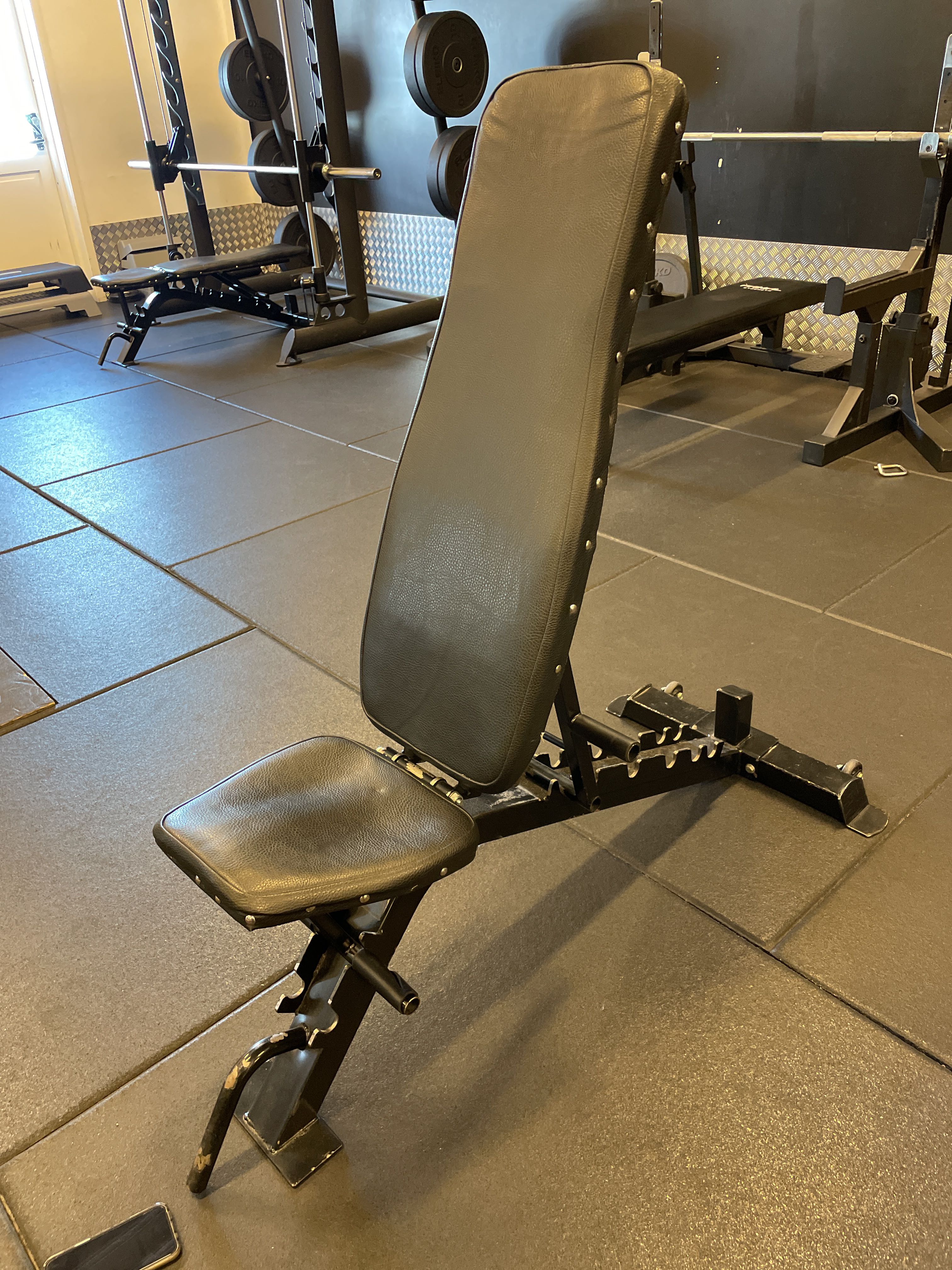 Adjustable bench - PS Auction - We value the future - Largest in net ...