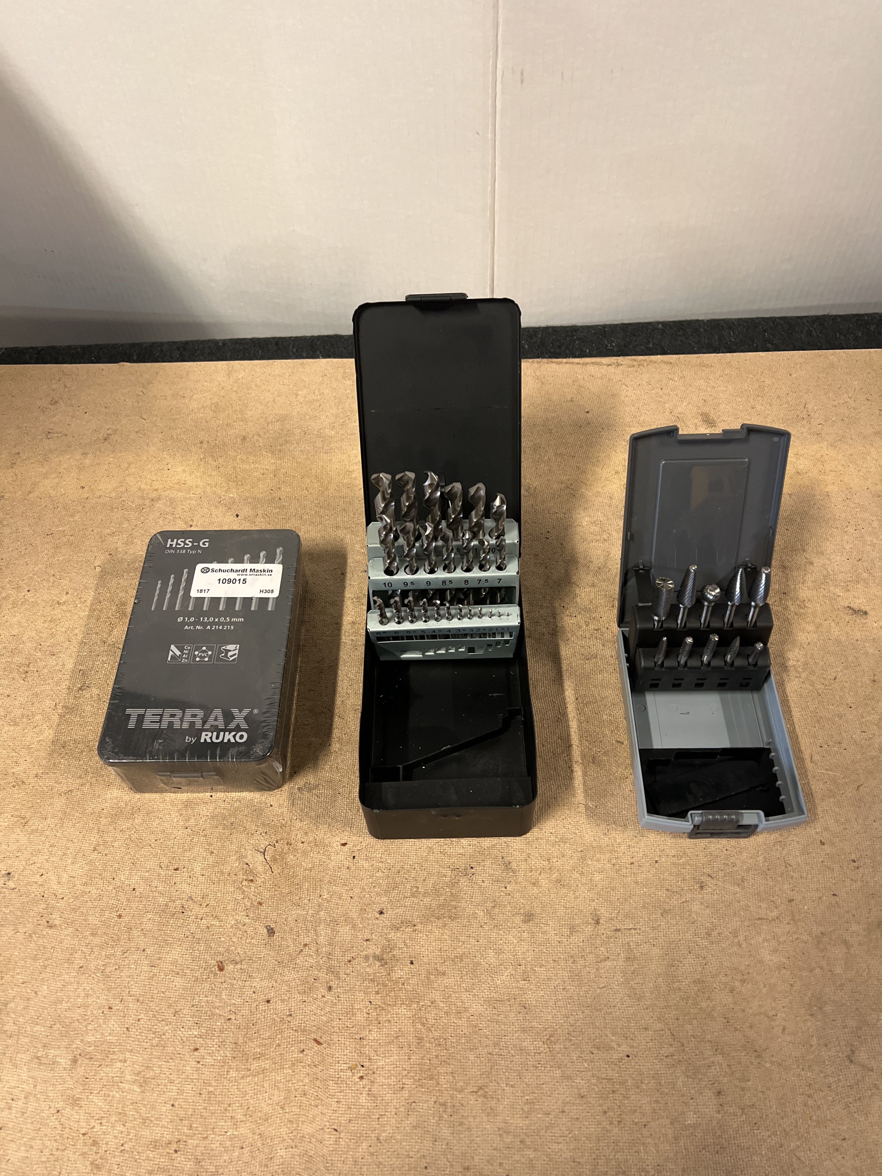 Rotary file kit & 2 drills kit - PS Auction - We value the future ...