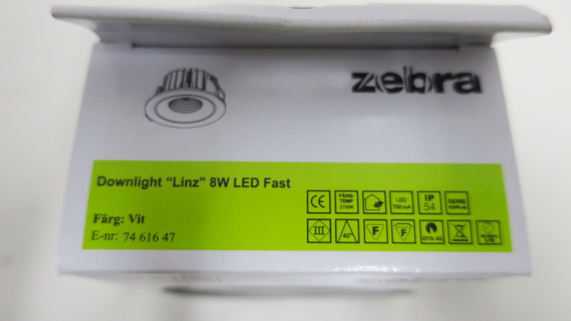 18st Zebra Downlight "Linz" 8W LED Fast Vit - PS Auction - We value the ...