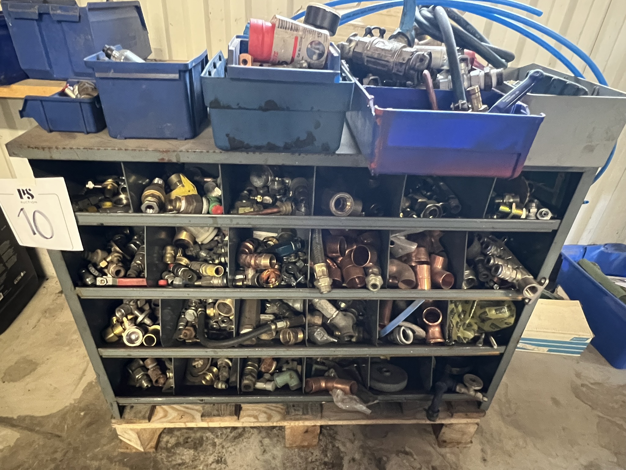 Assortment shelf with contents - PS Auction - We value the future ...