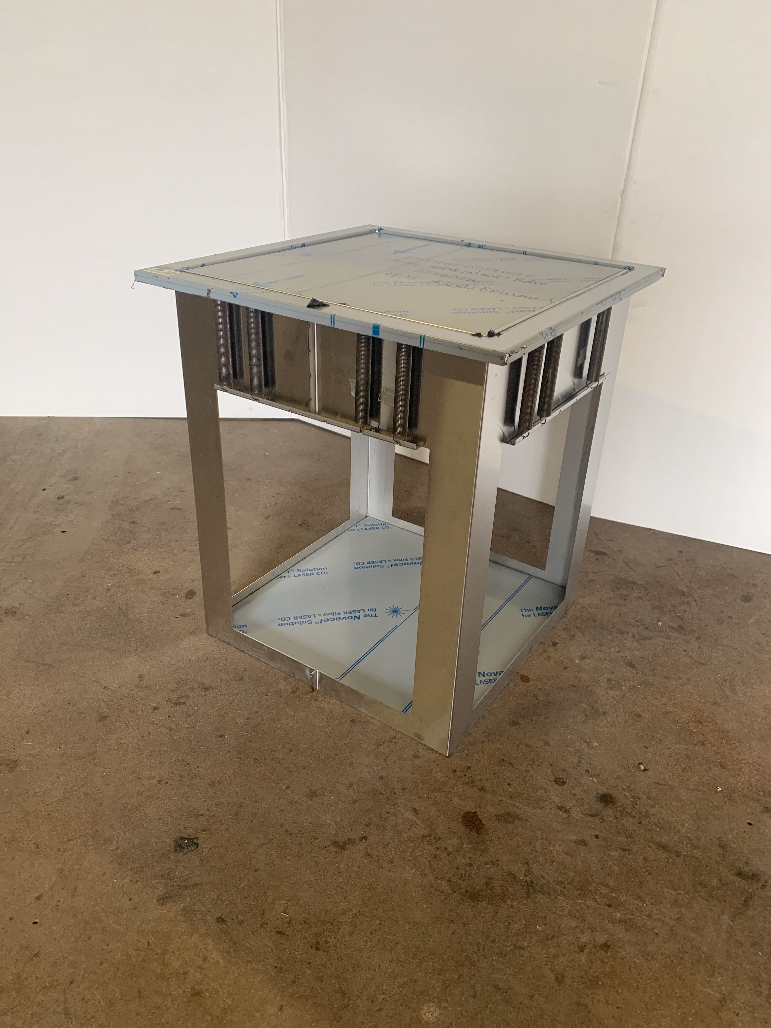 Dish basket dispenser - PS Auction - We value the future - Largest in ...