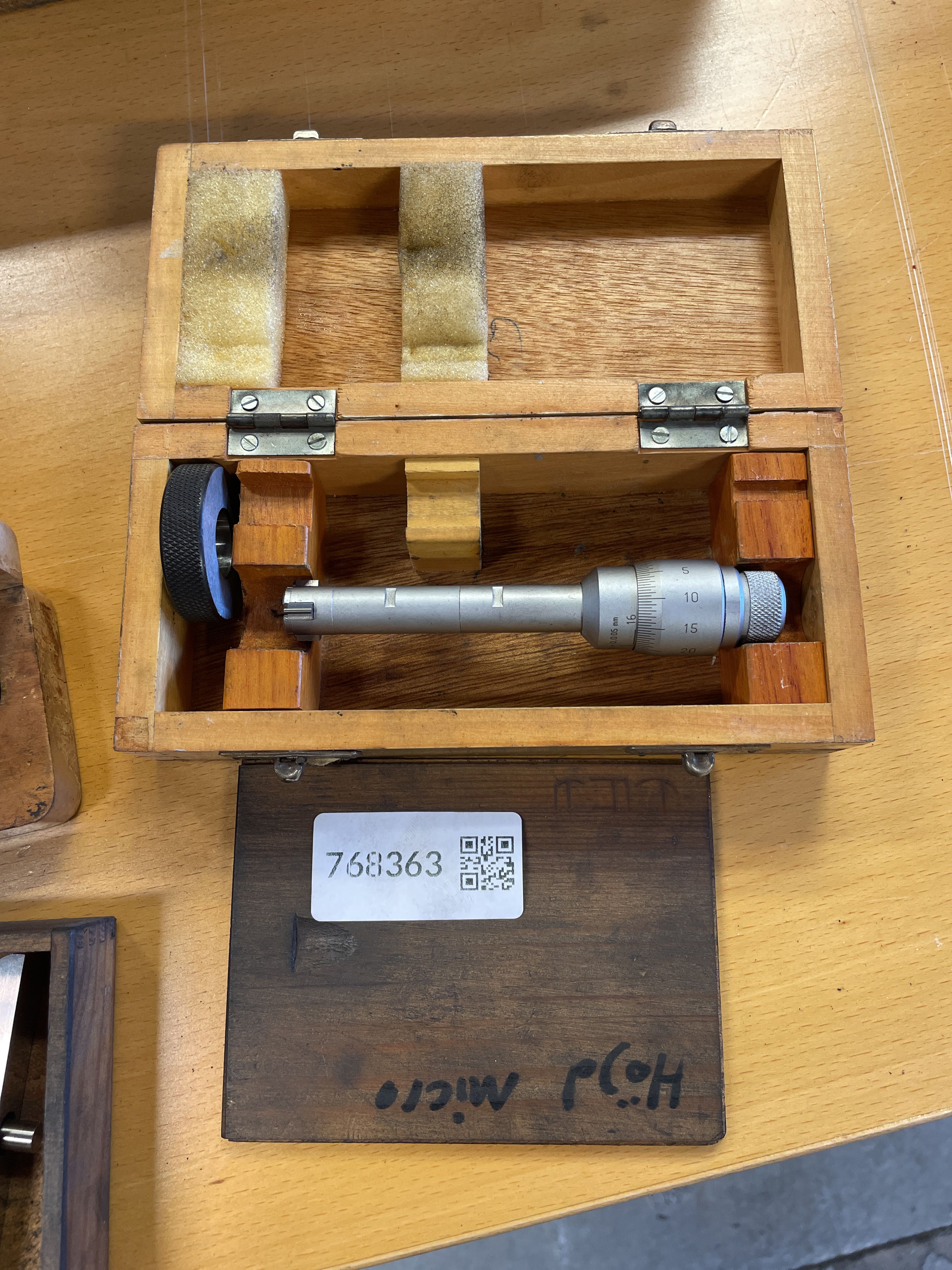 3-point micrometers and a depth caliper - PS Auction - We value the ...