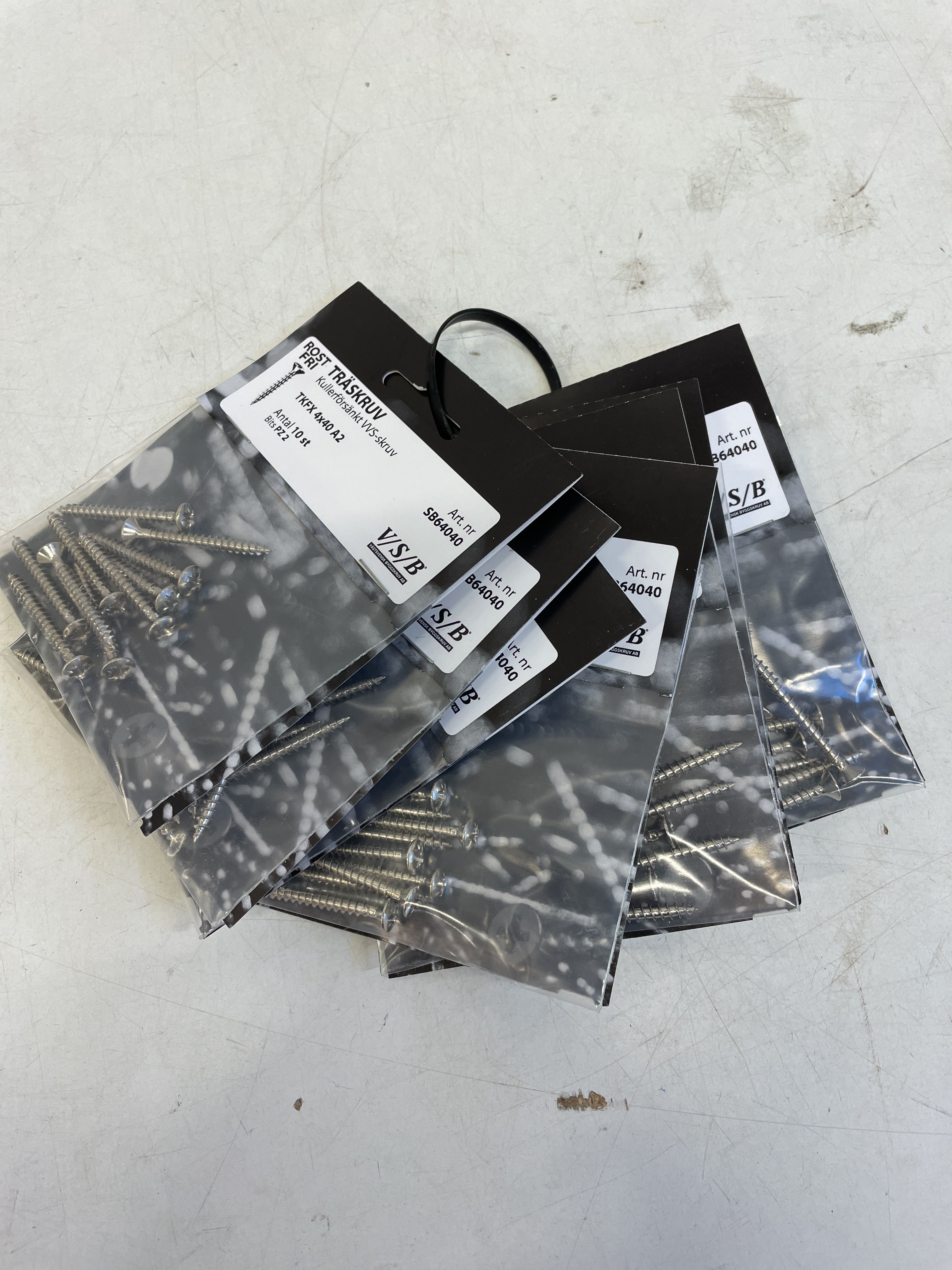 Screw, etc. in retail bags - PS Auction - We value the future - Largest ...