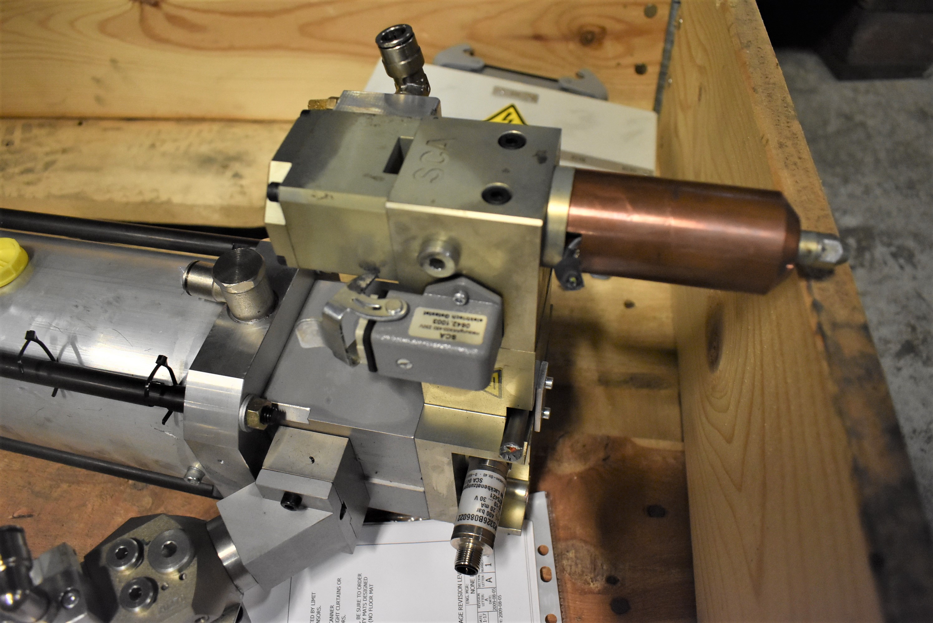 Glue gun "SCA" servo controlled - PS Auction - We value the future ...