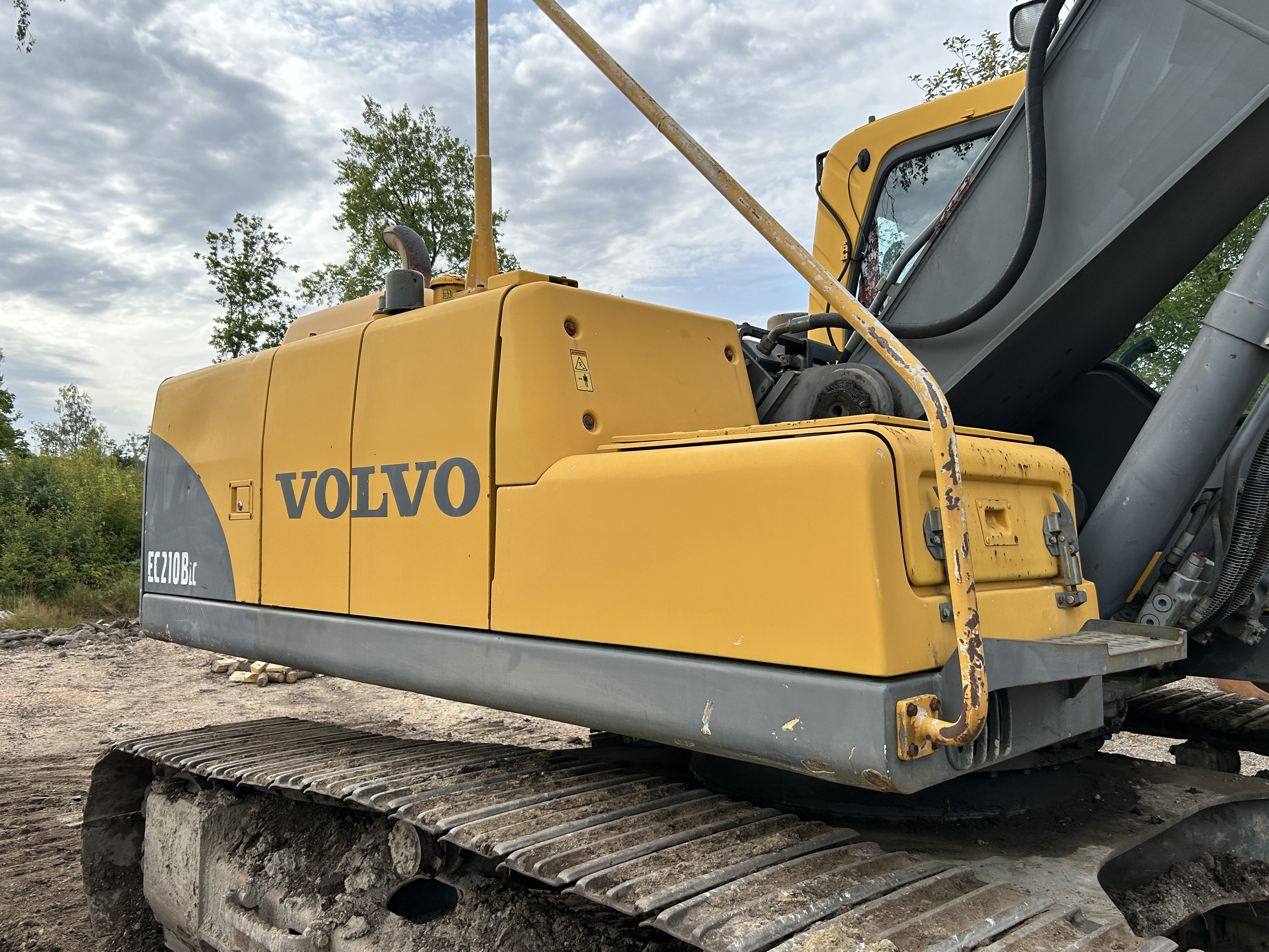 Crawler excavator Volvo EC210BLC - 2006 - PS Auction - We value the ...