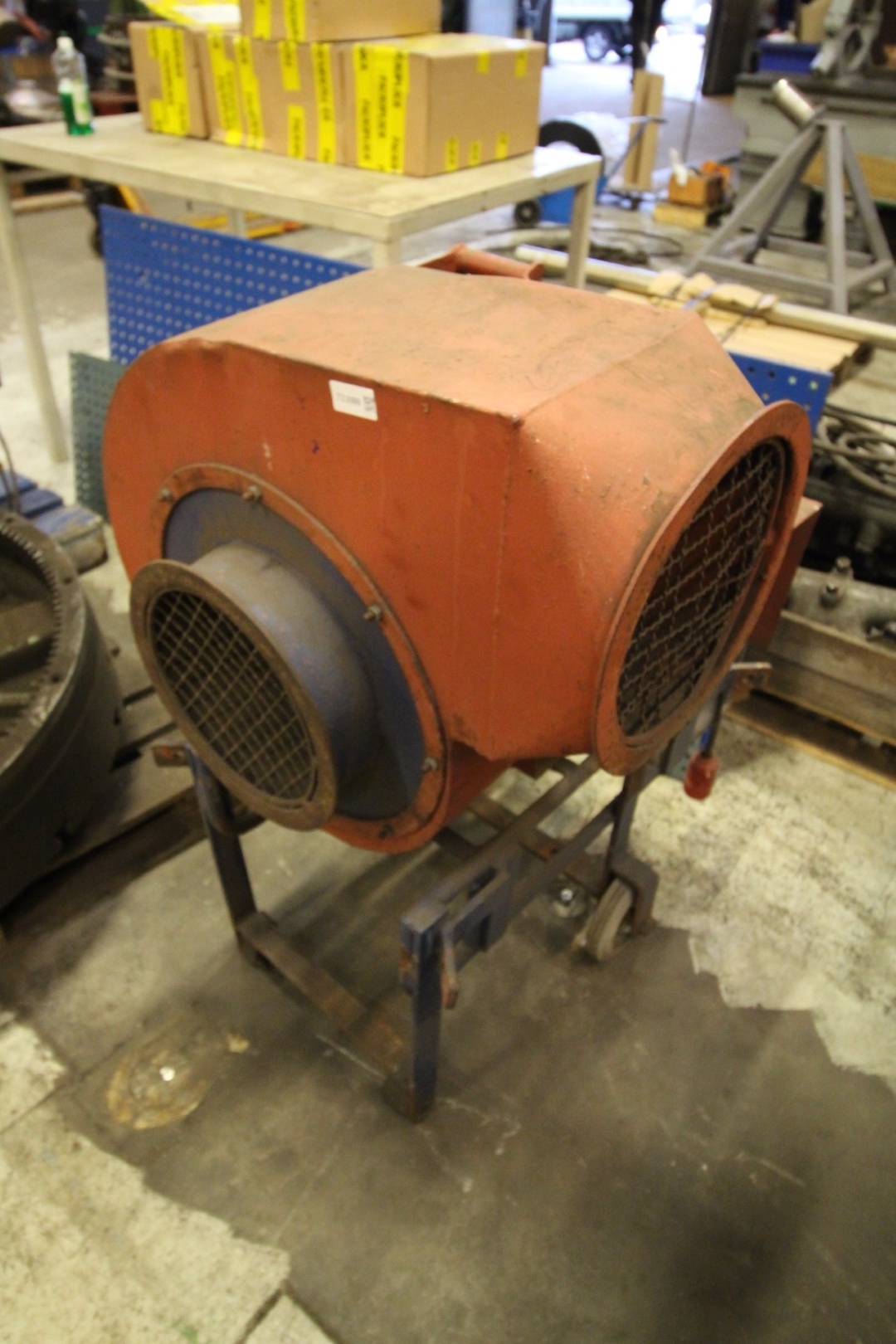 Fan on trolley - PS Auction - We value the future - Largest in net auctions