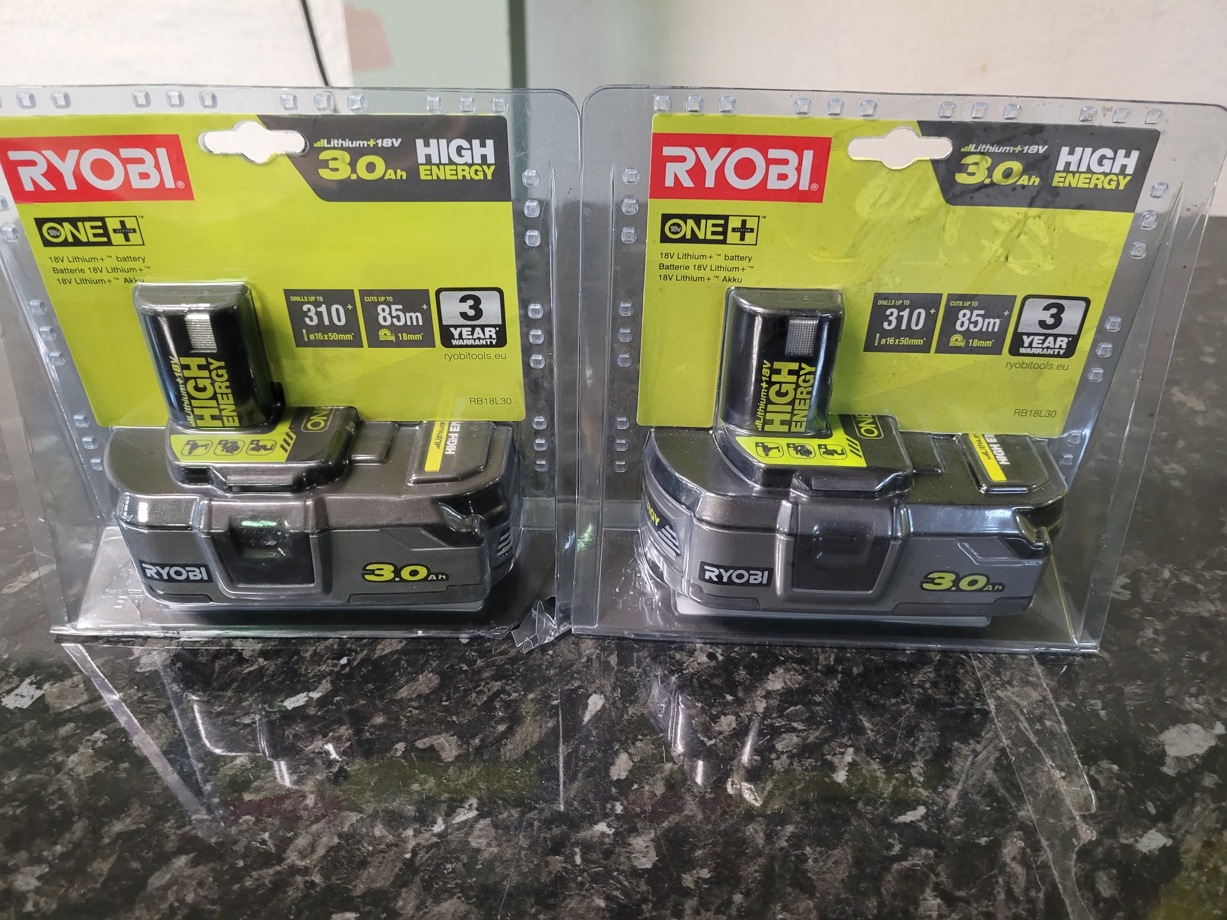 Ryobi Batteri 18v 3Ah 2st - Auktioner online - Nätauktioner ...
