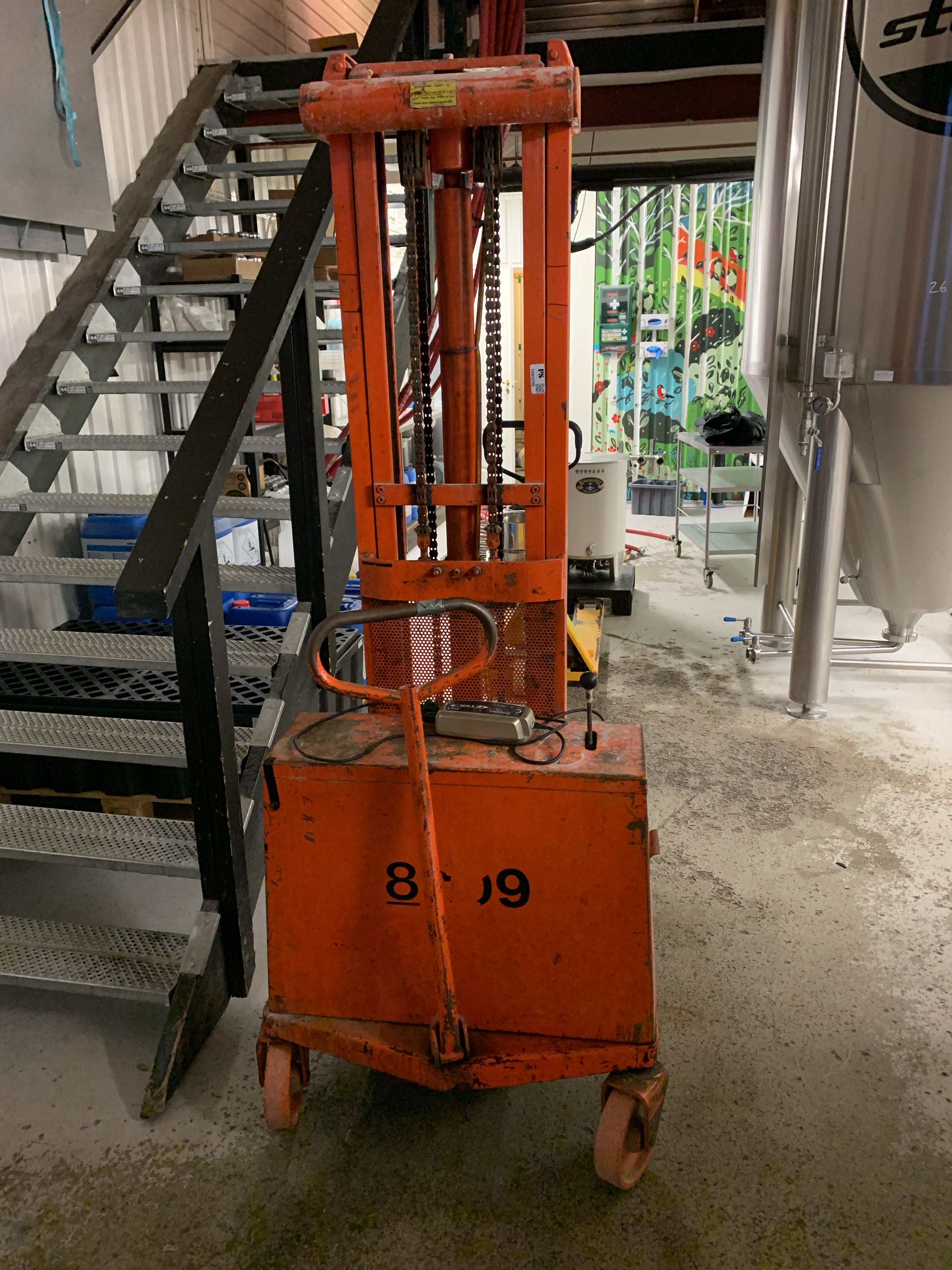 High-lift walking stacker Kentruck B69 #NEW INFO# - PS Auction - We ...
