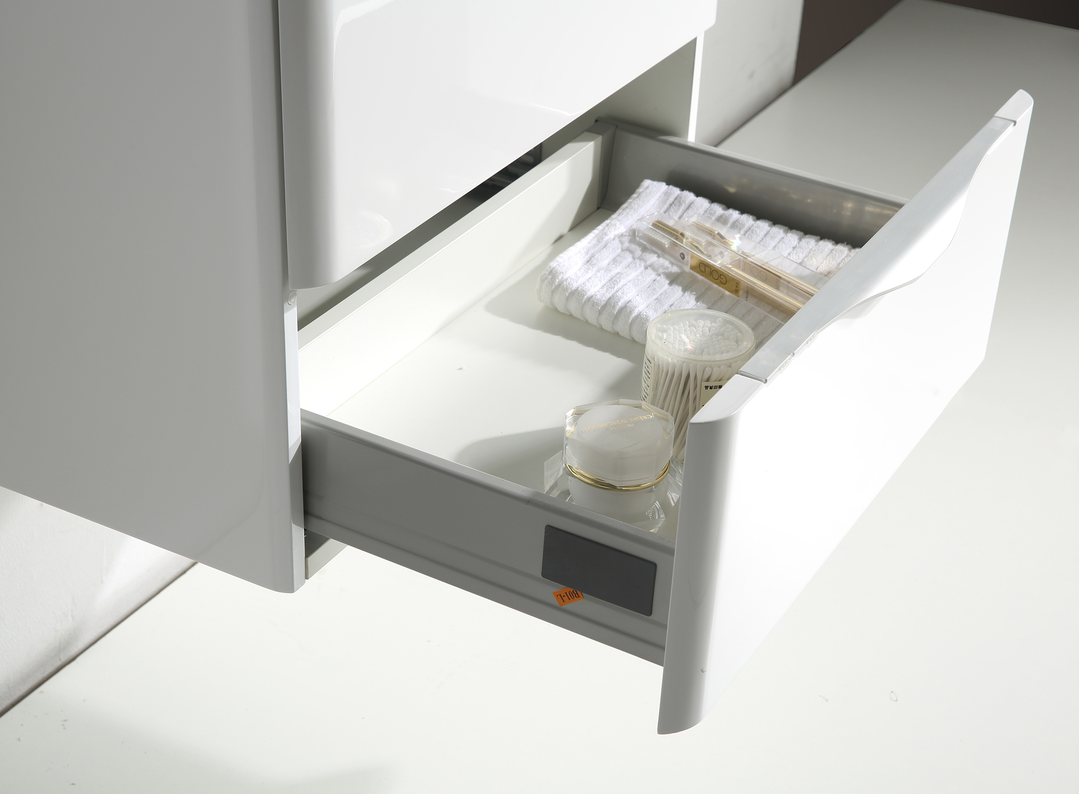 Sylvia white 60 cm chest of drawers + wash basin - sw1410H.white ...
