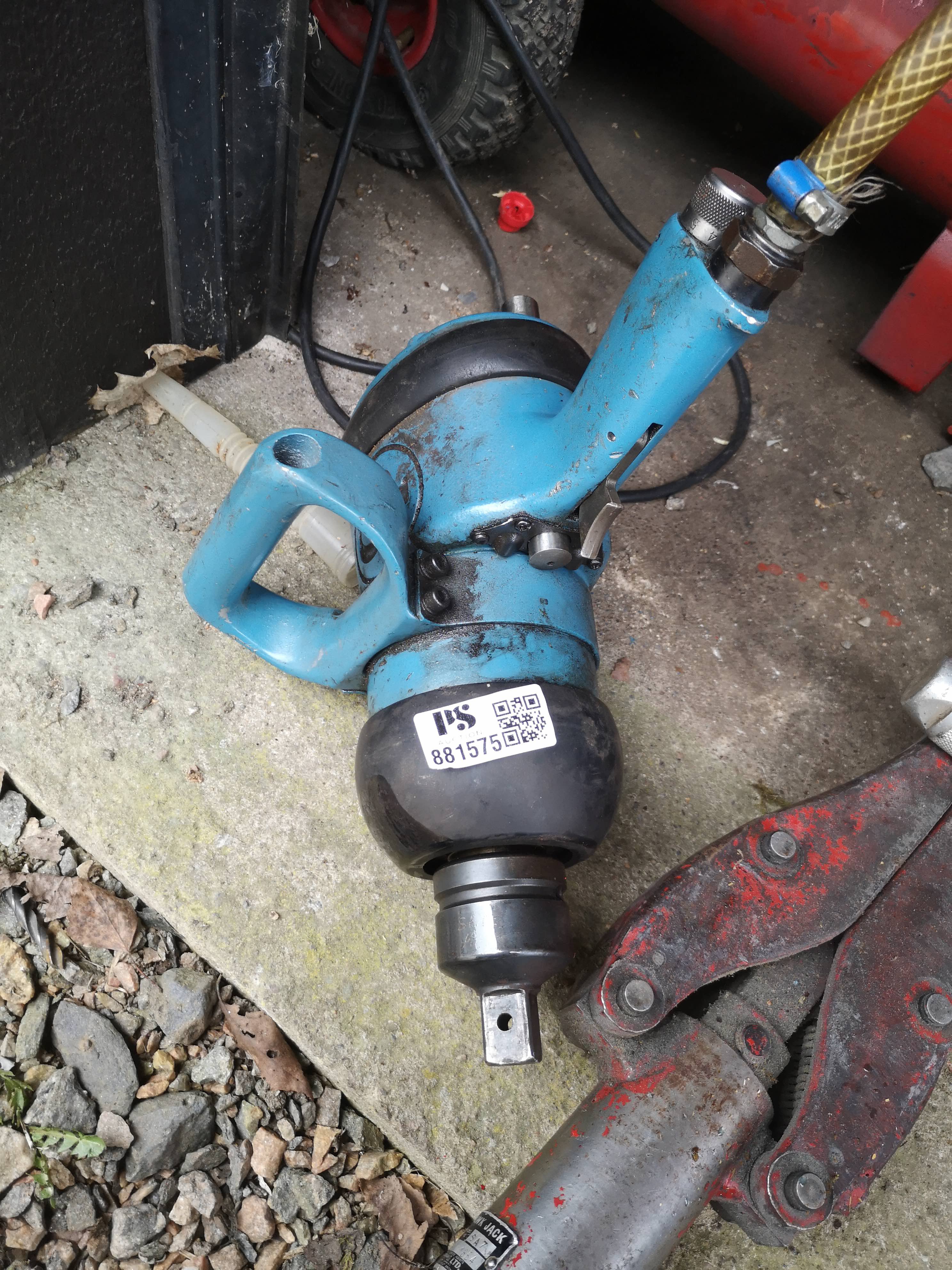 Pneumatic knock, grinding machine etc. - PS Auction - We value the ...