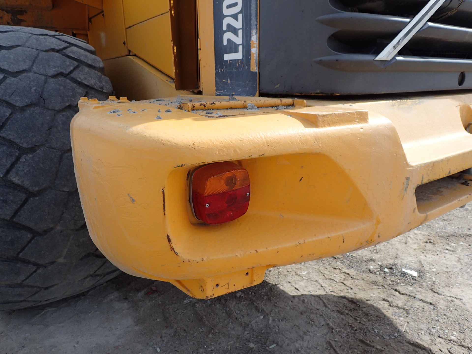 Volvo L220E Loader - PS Auction - We value the future - Largest in net ...