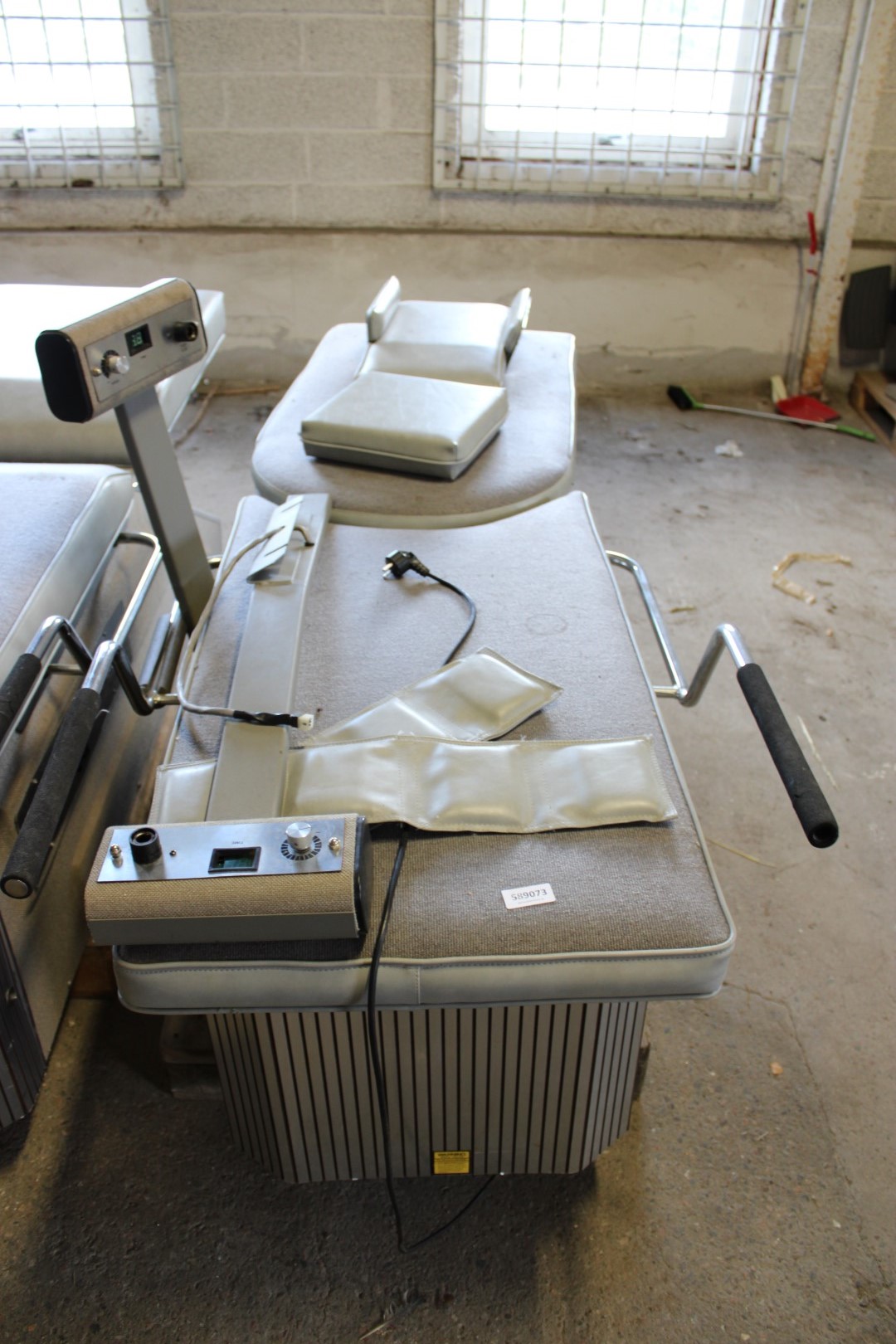 Toning table, set of 7 tables, Suntana - PS Auction - We value the ...