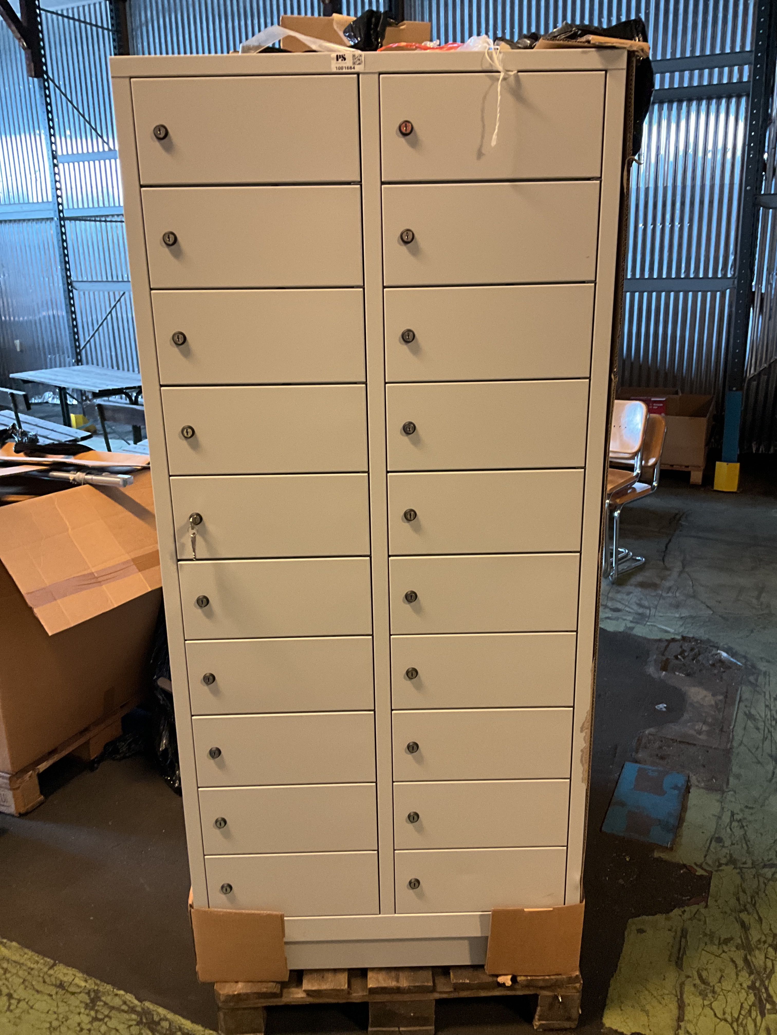 Lockable Storage Cabinets - PS Auction - We value the future - Largest ...
