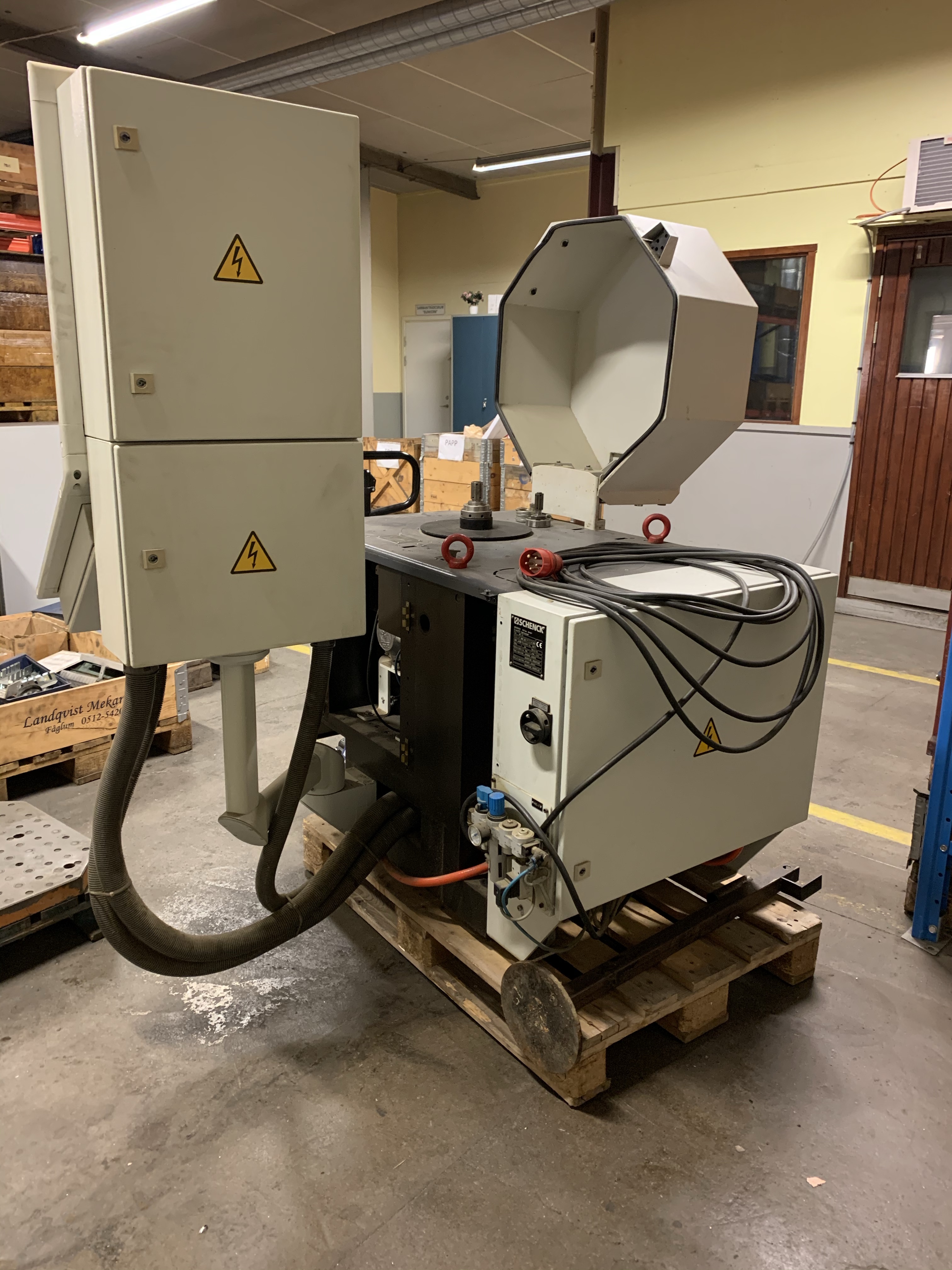 Schenck Balancing Machine VM 1/1 -02 - PS Auction - We value the future ...