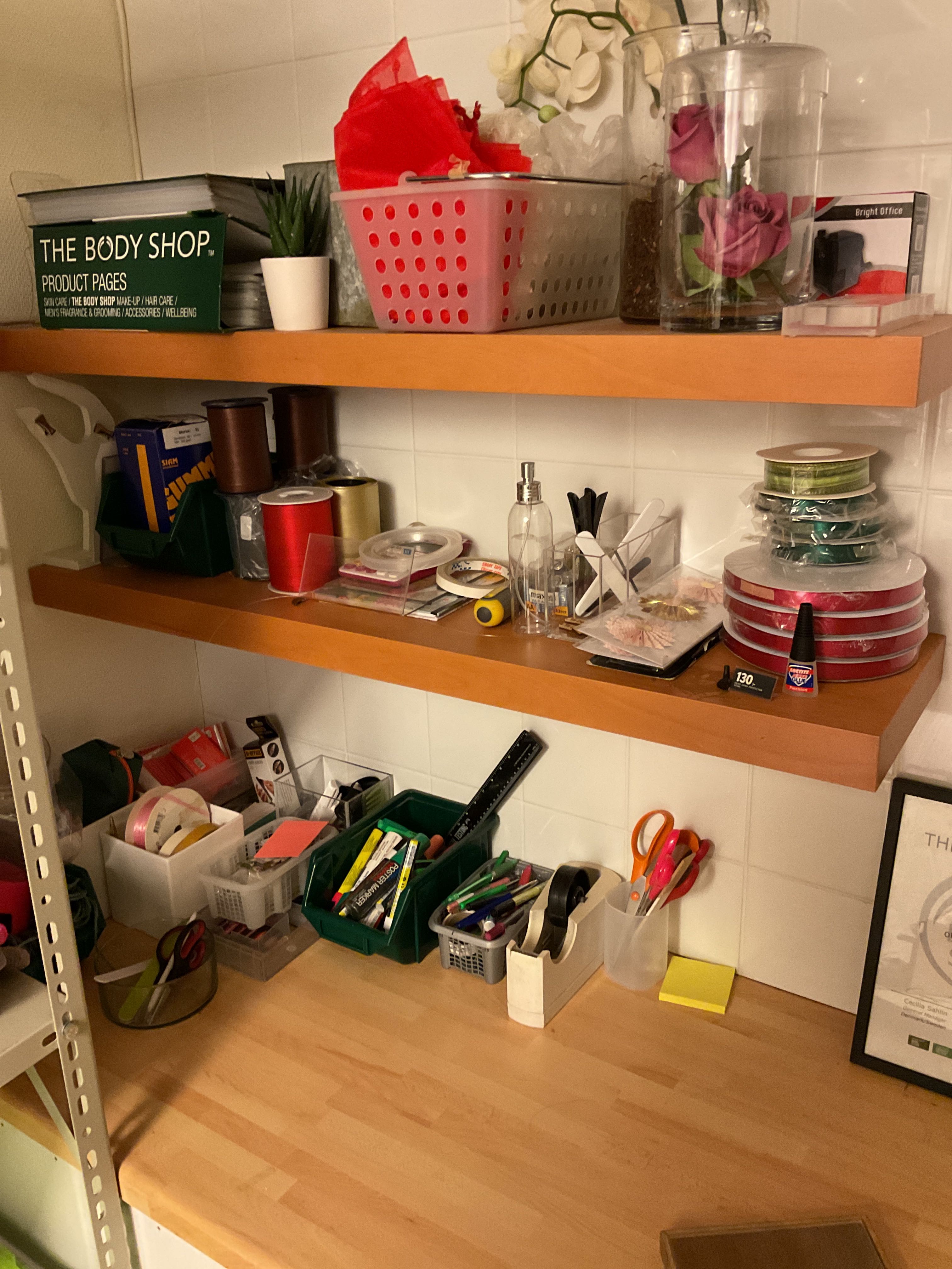 Hela rummet med inventarier - Auktioner online - Nätauktioner ...