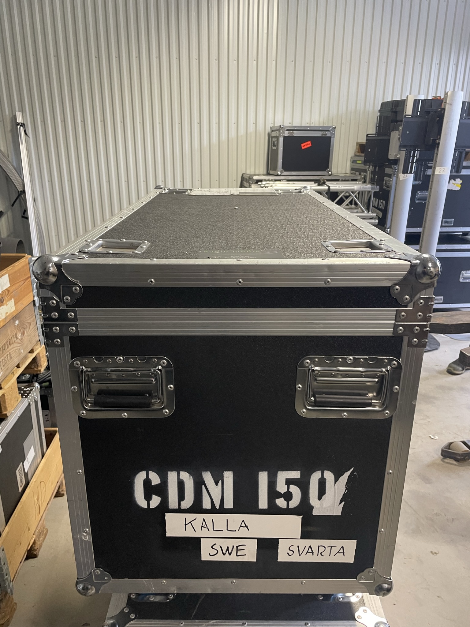 10 St CDM-T 150W Svarta Swelite med case - Auktioner online ...