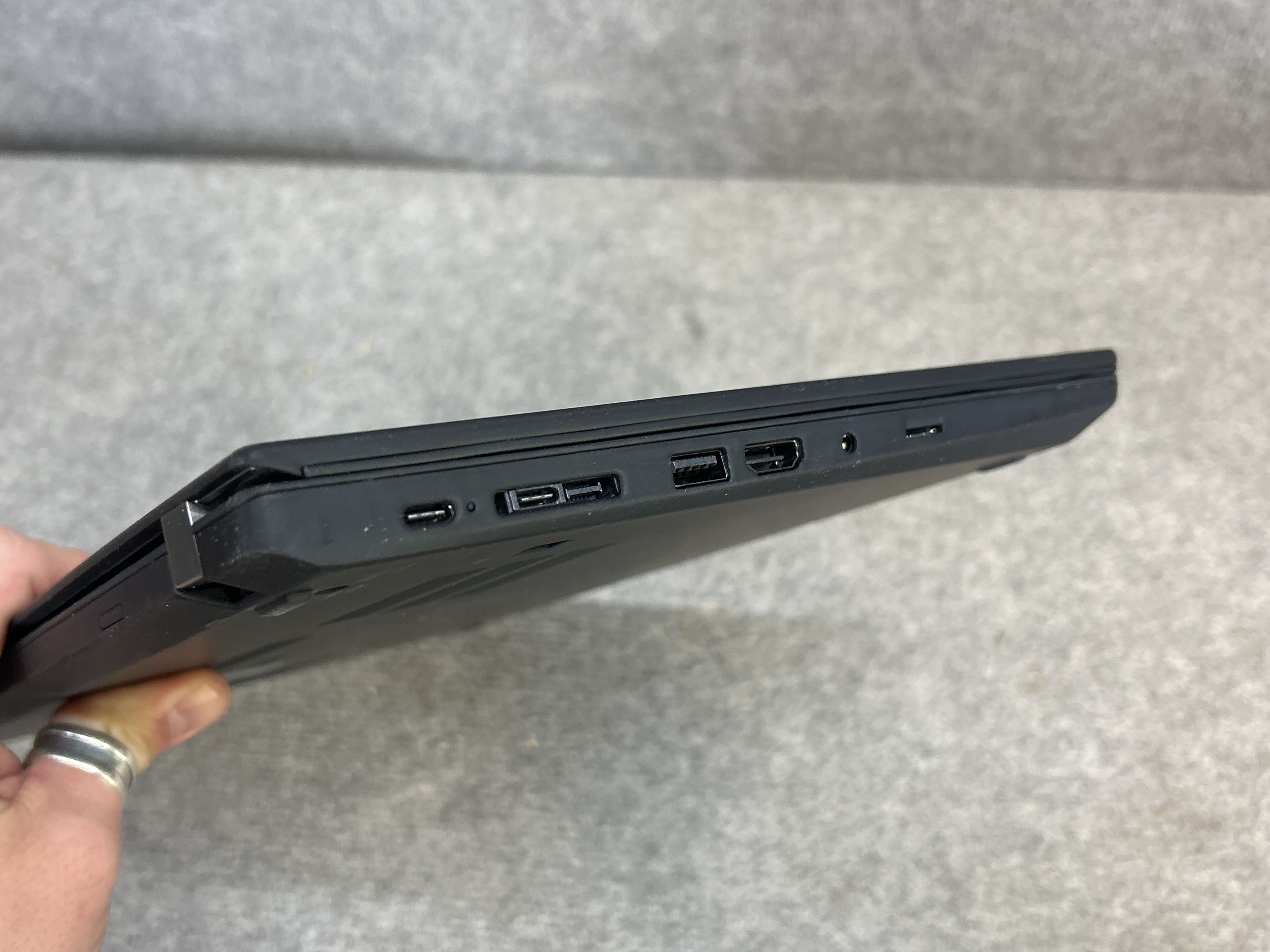 Bärbar dator - Lenovo ThinkPad T490 - Auktioner online - Nätauktioner ...
