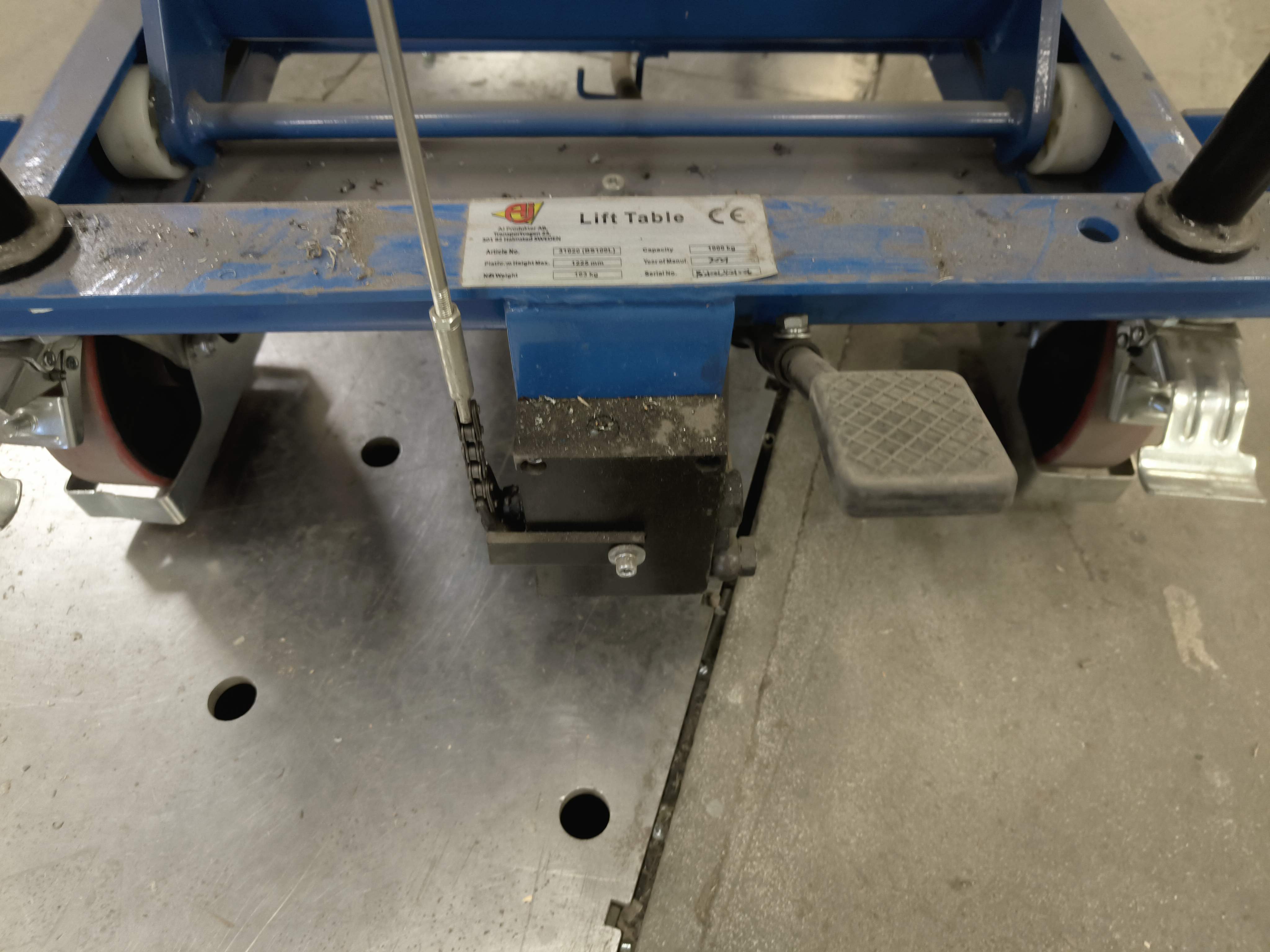Lyftbord AJ 1000-Kg - Auktioner online - Nätauktioner ...