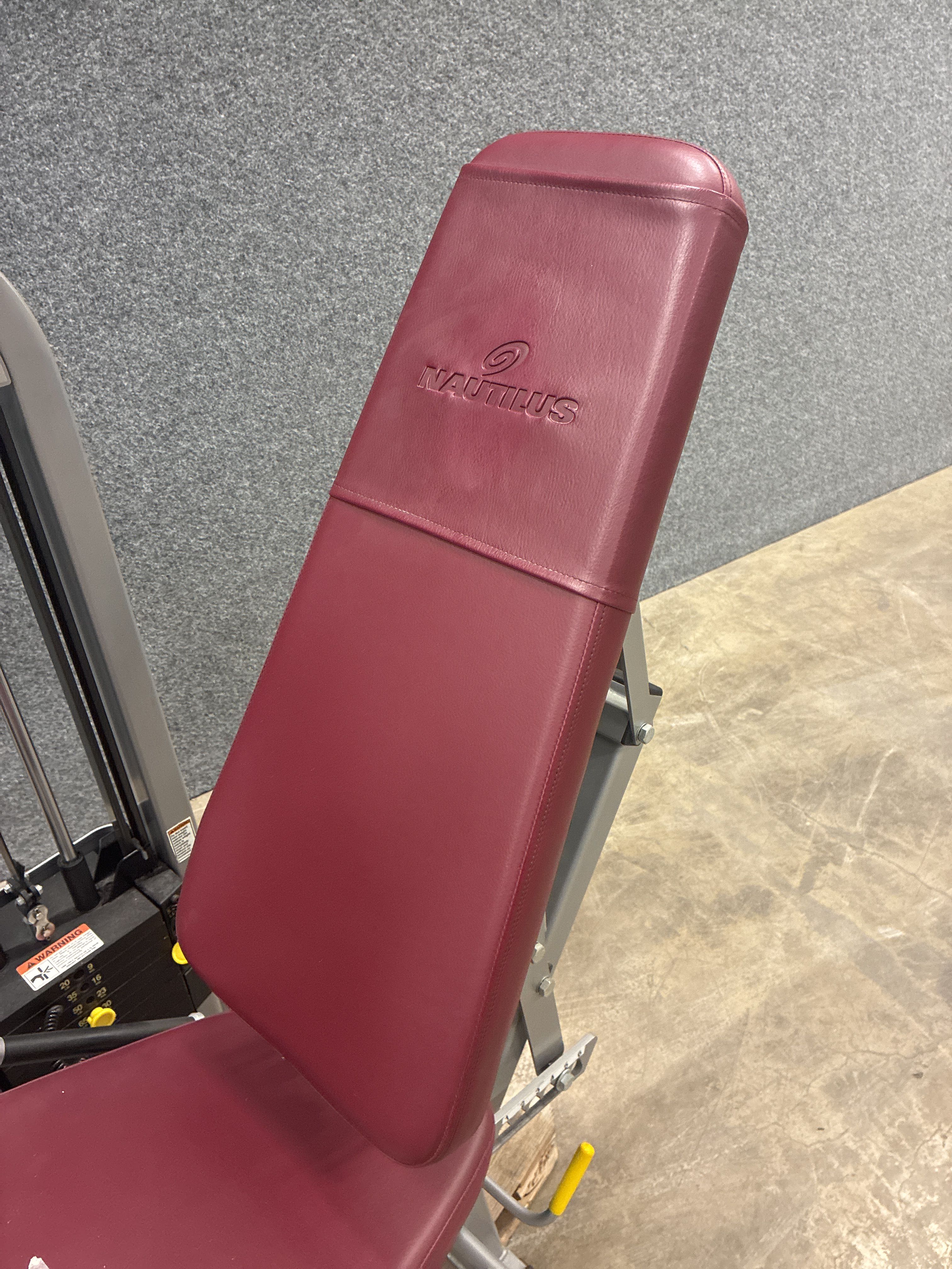 Leg kick / Seated joint curl, Nautilus Nitro - PS Auction - We value ...