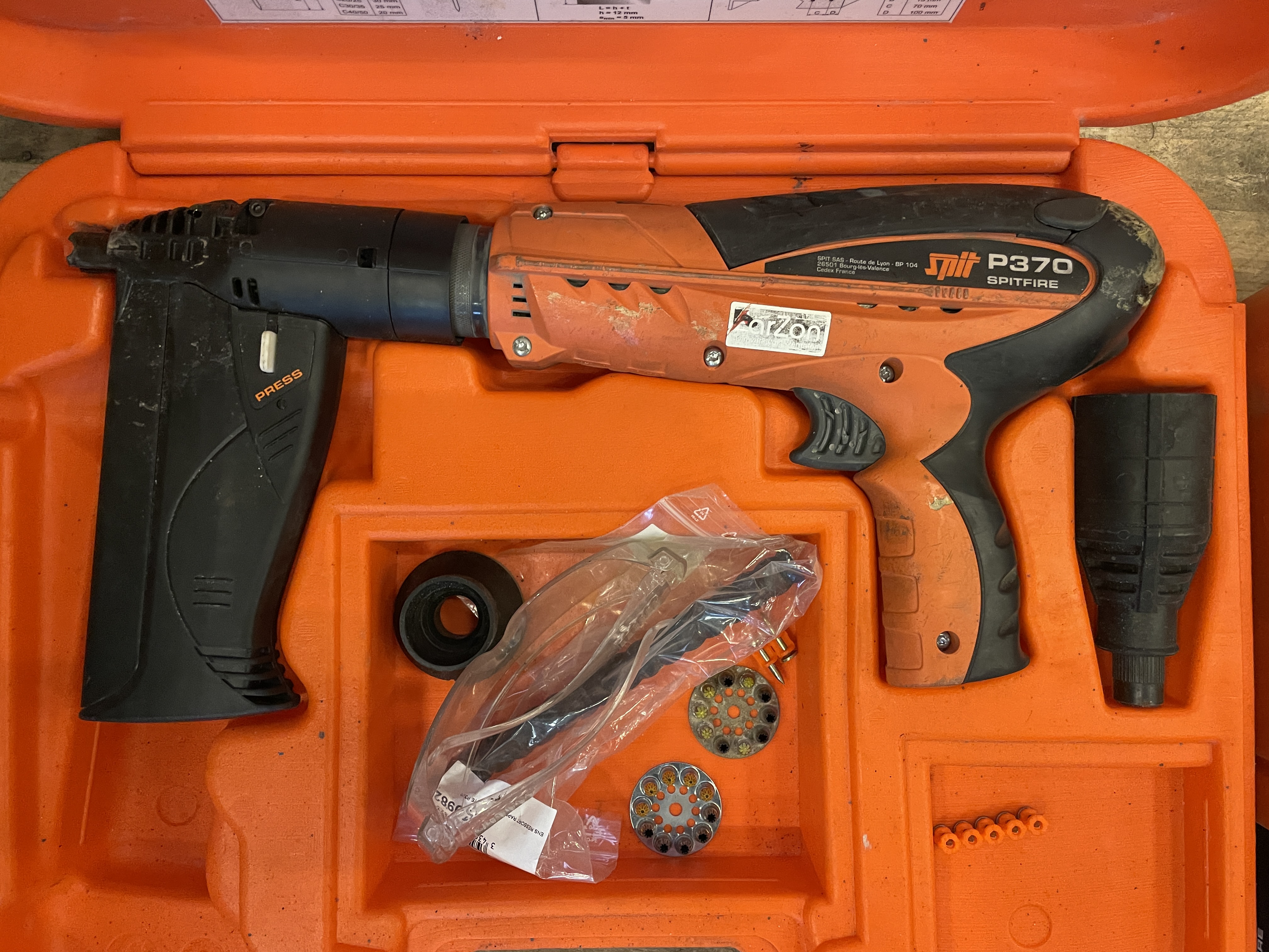 Spikpistol P370 Spitfire - Auktioner online - Nätauktioner ...