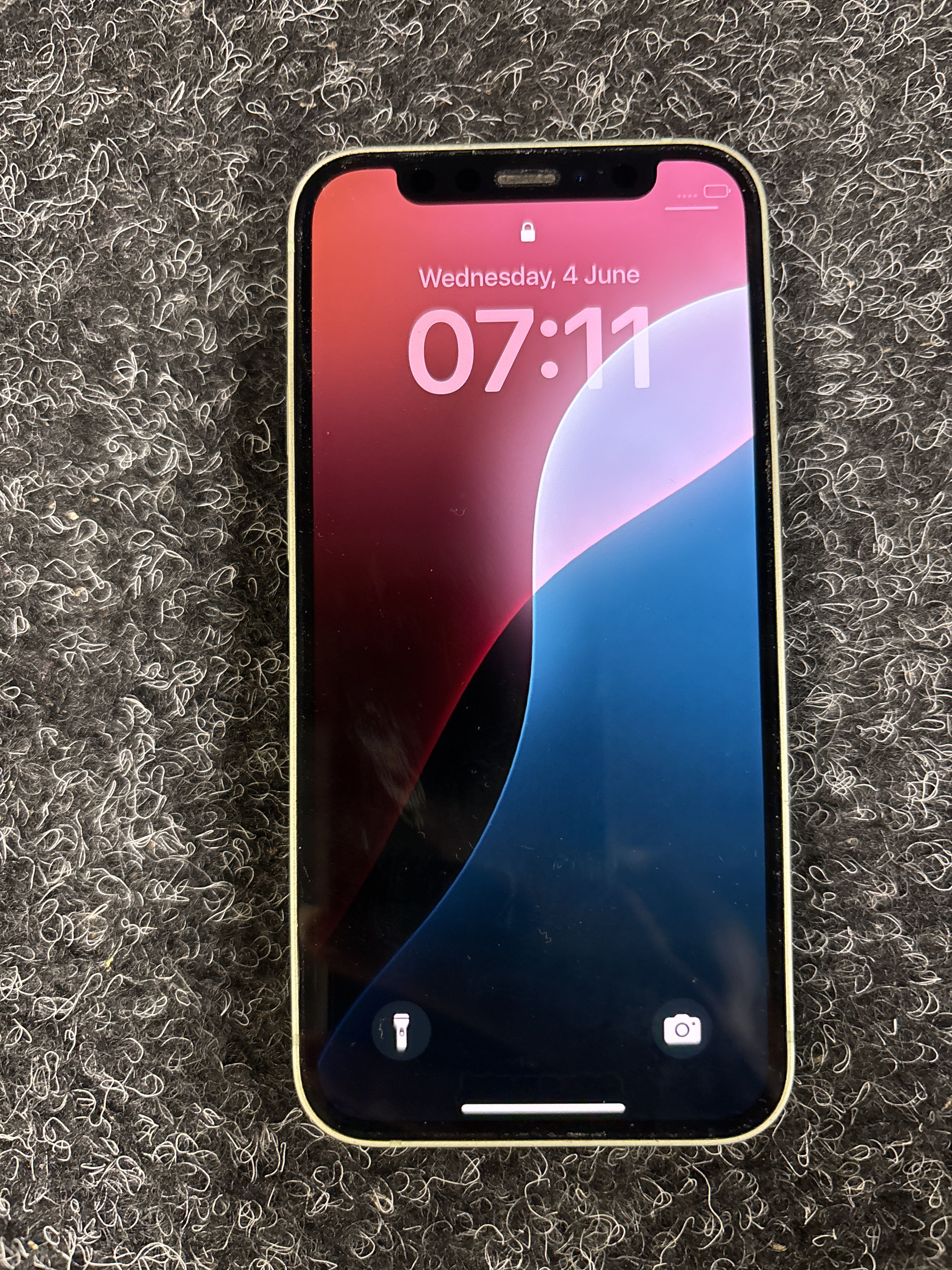 Mobiltelefon - Apple iPhone 12 mini 64 GB (Vit) - Auktioner online ...