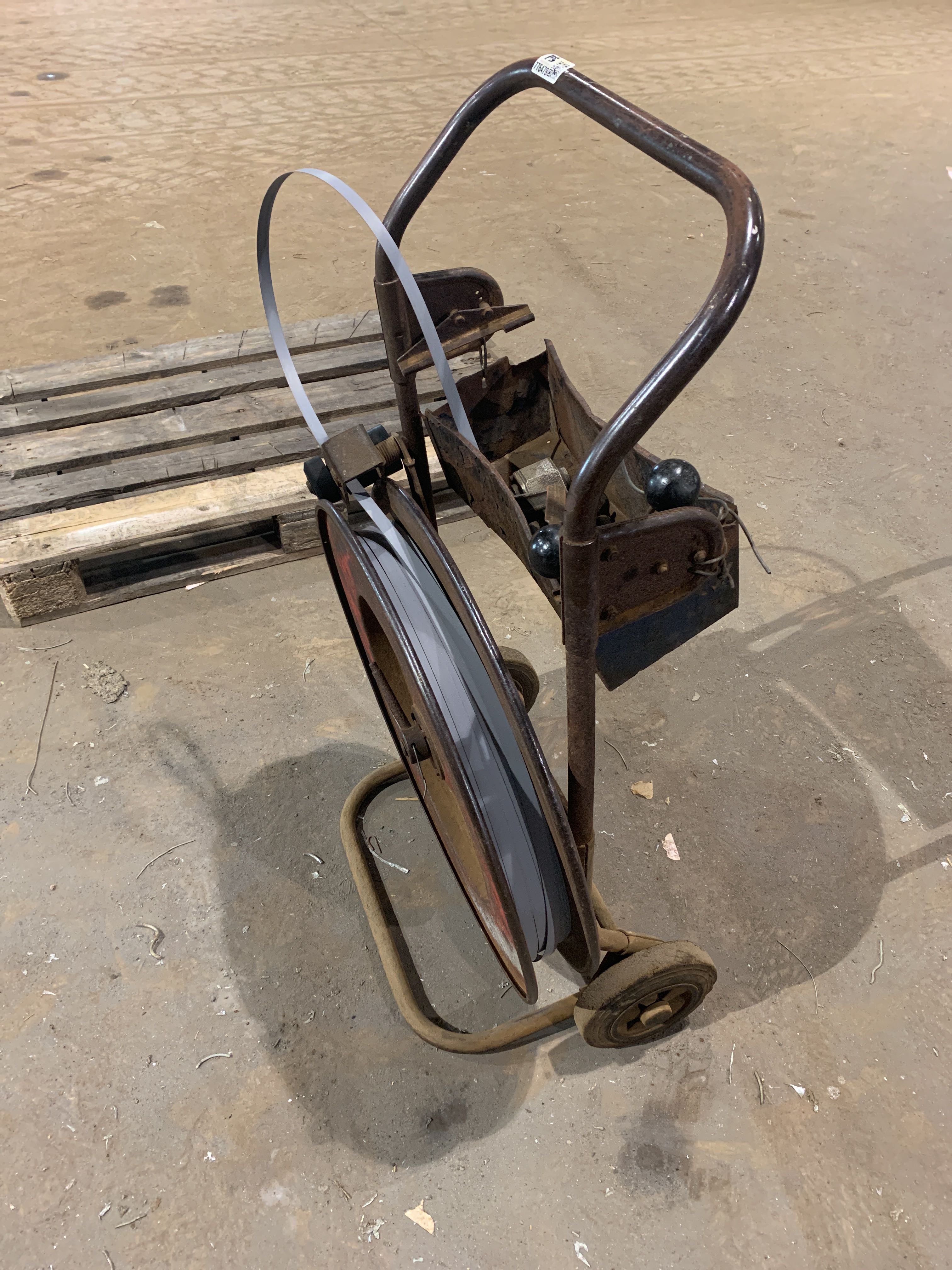 Banding trolley with tensioner - PS Auction - We value the future ...