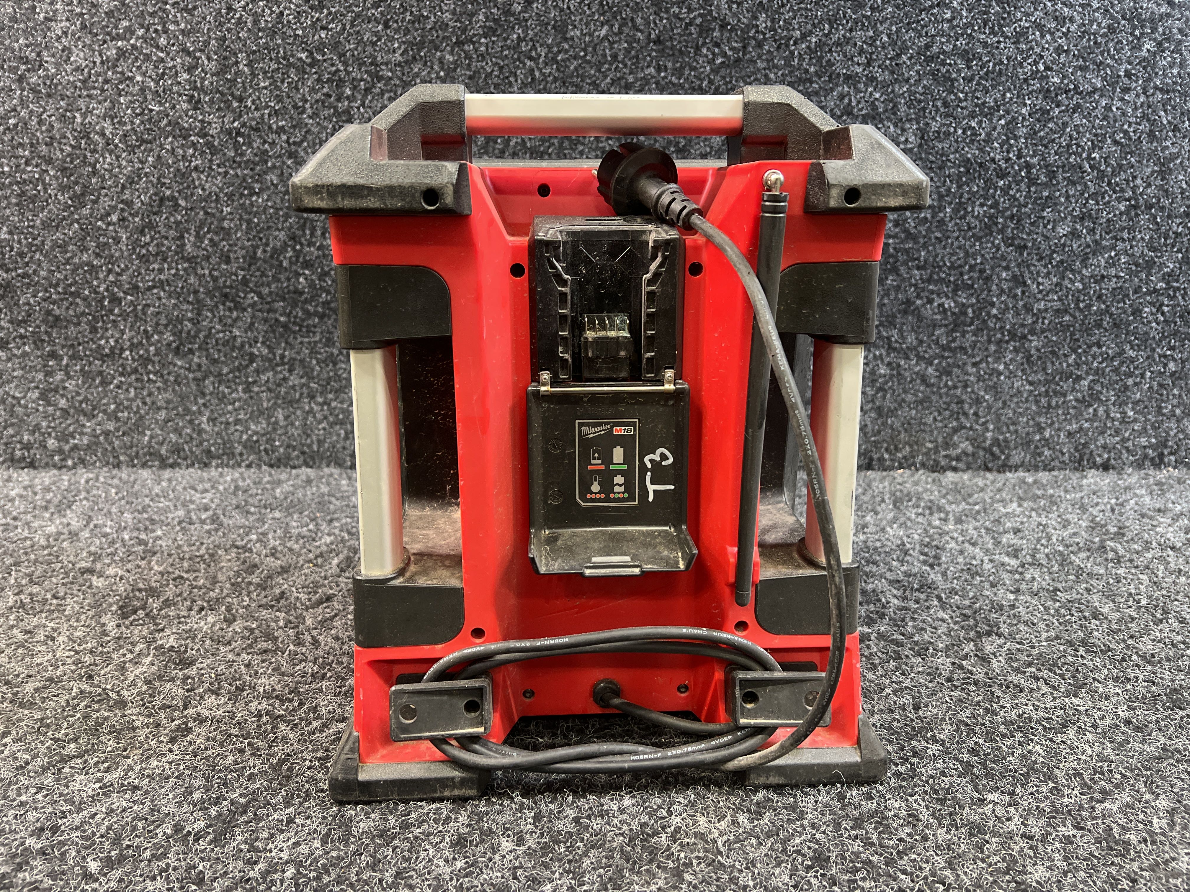 Byggradio Milwaukee M18 RC - Auktioner online - Nätauktioner ...