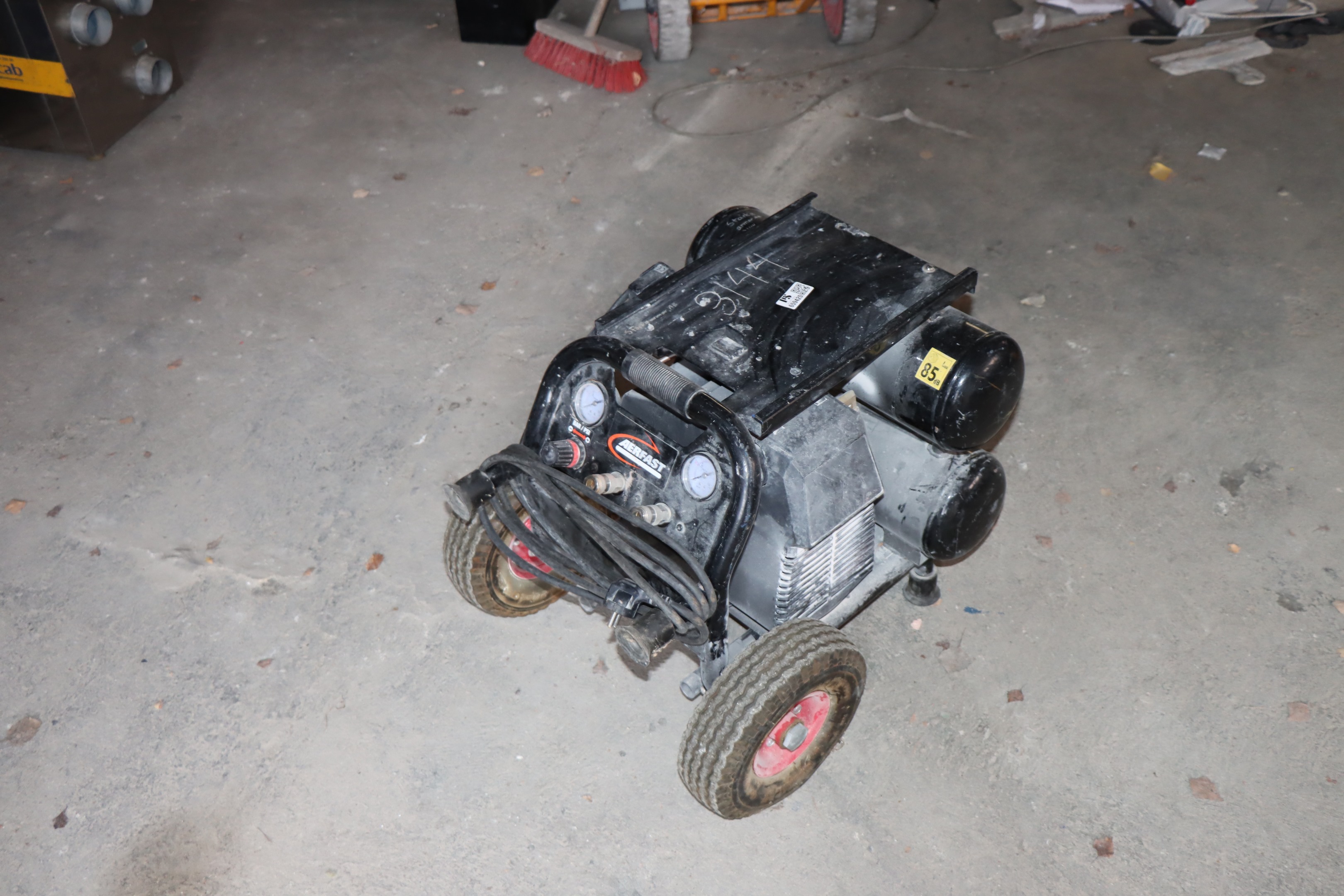 Kompressor Aerfast AC29616 - Auktioner online - Nätauktioner ...