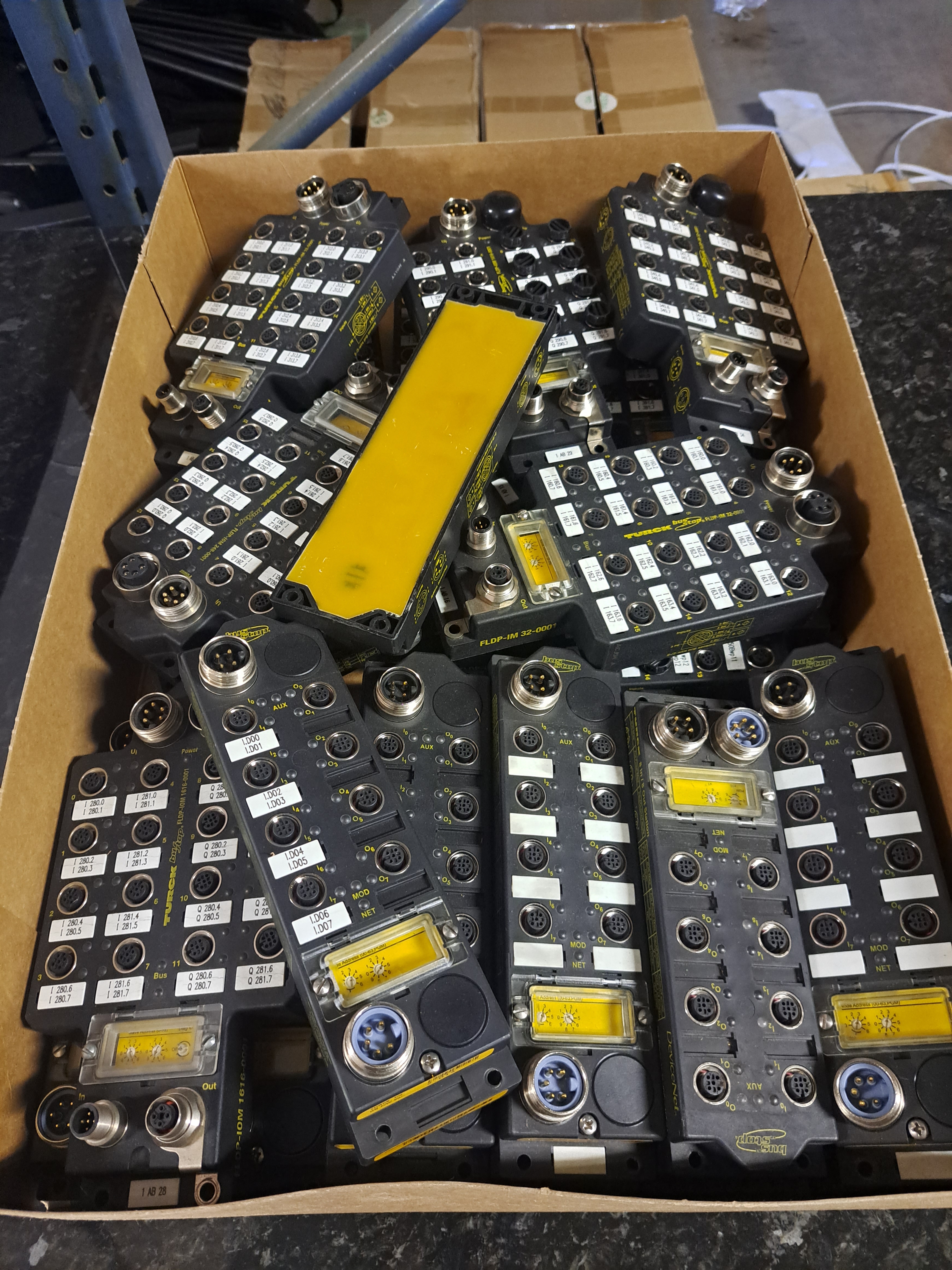 Turck Bus Stop I/O Module DeviceNet - Auktioner online - Nätauktioner ...