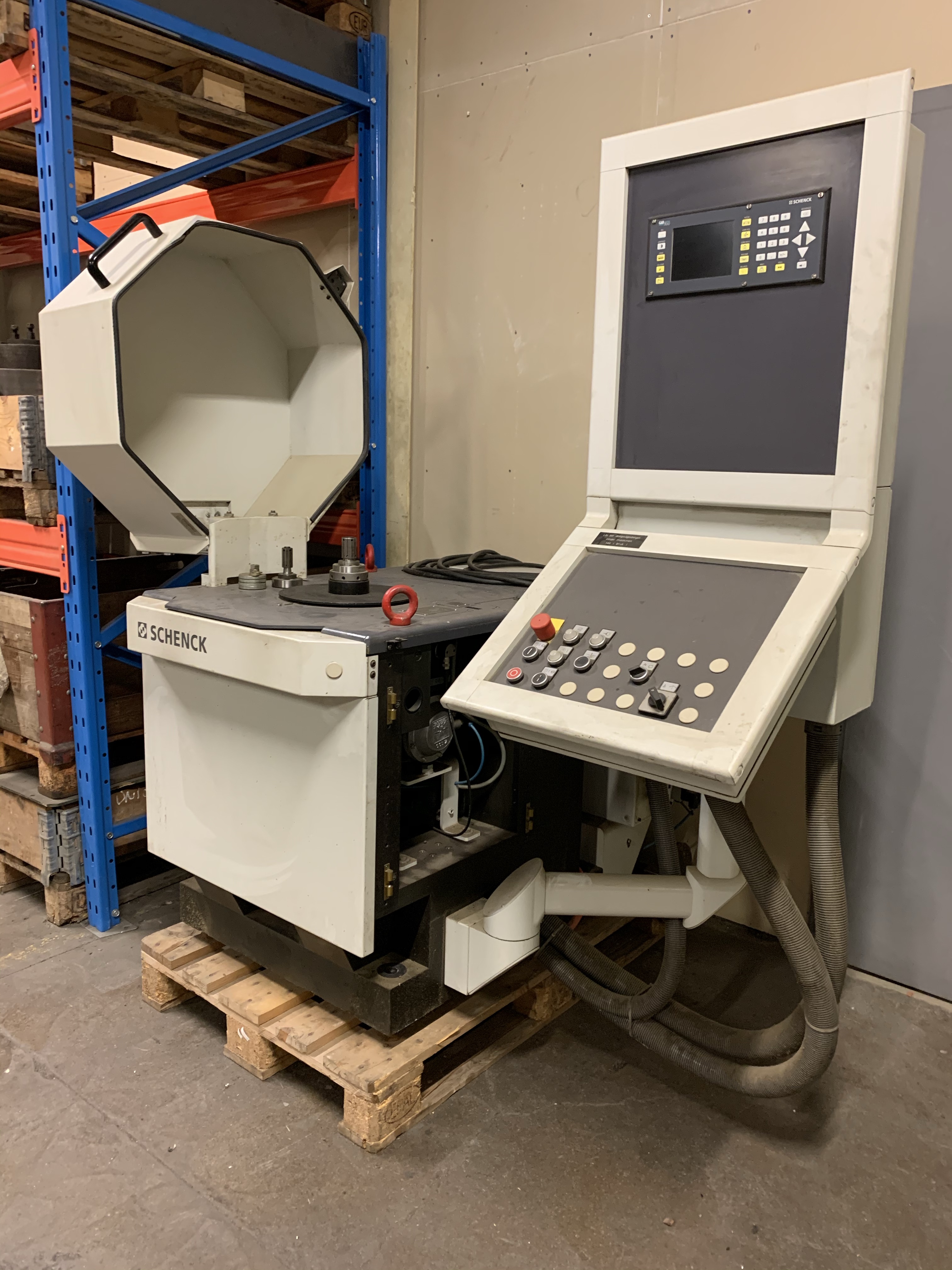 Schenck Balancing Machine VM 1/1 -02 - PS Auction - We value the future ...