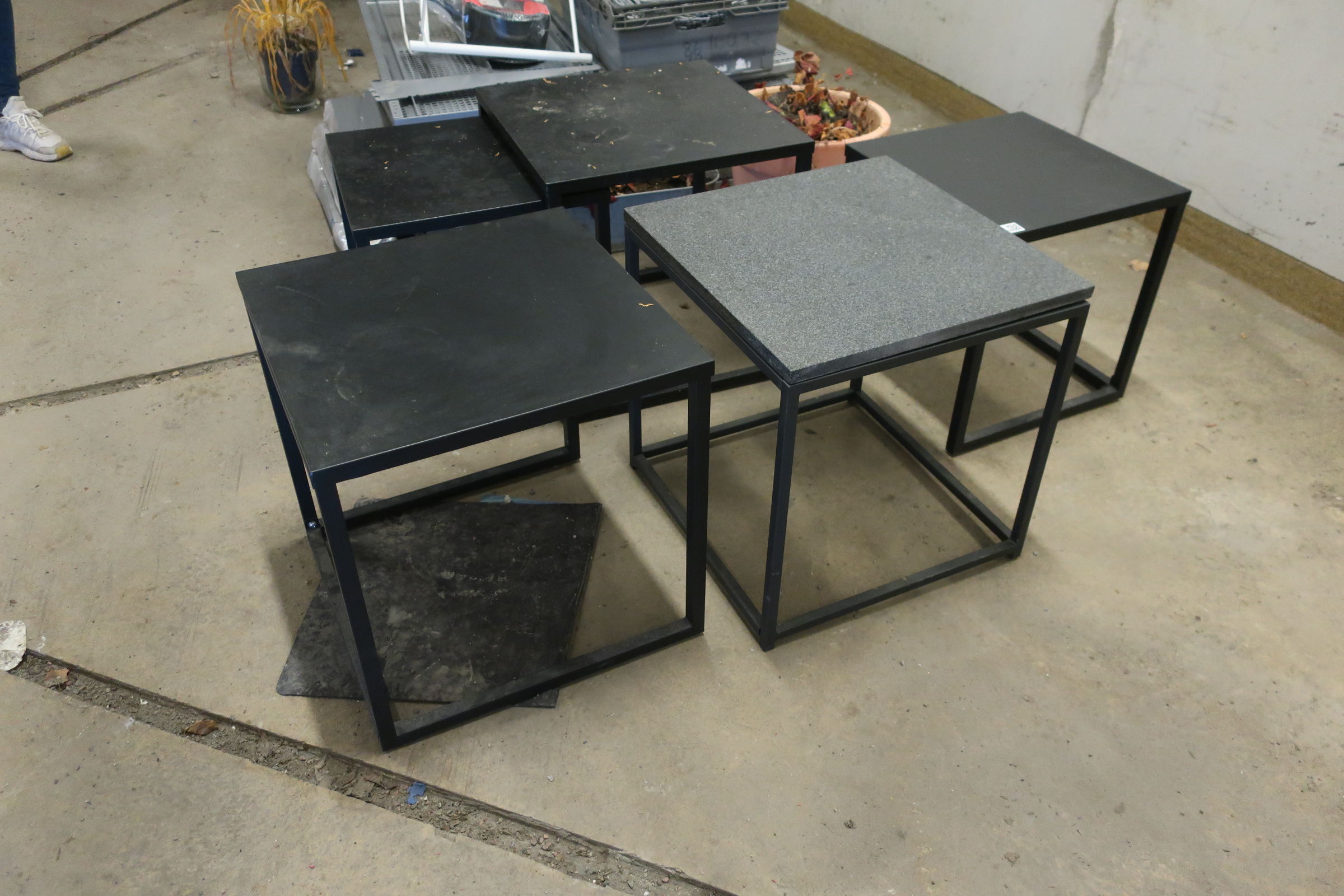 5 display / kit table, sheet metal - PS Auction - We value the future ...