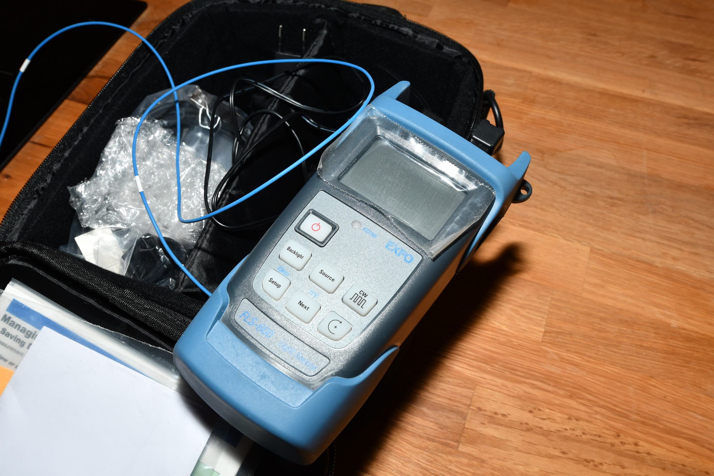 EXFO FLS-600 - Fiber light source - PS Auction - We value the future ...