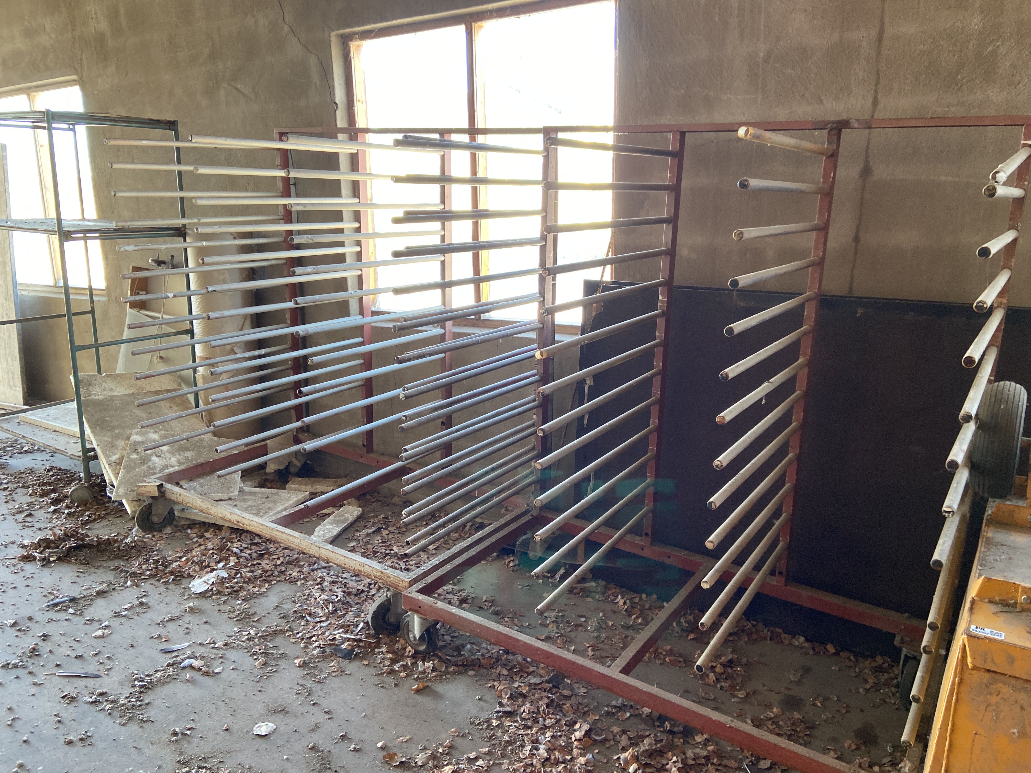 Drying trolleys, 4 pieces - PS Auction - We value the future - Largest ...
