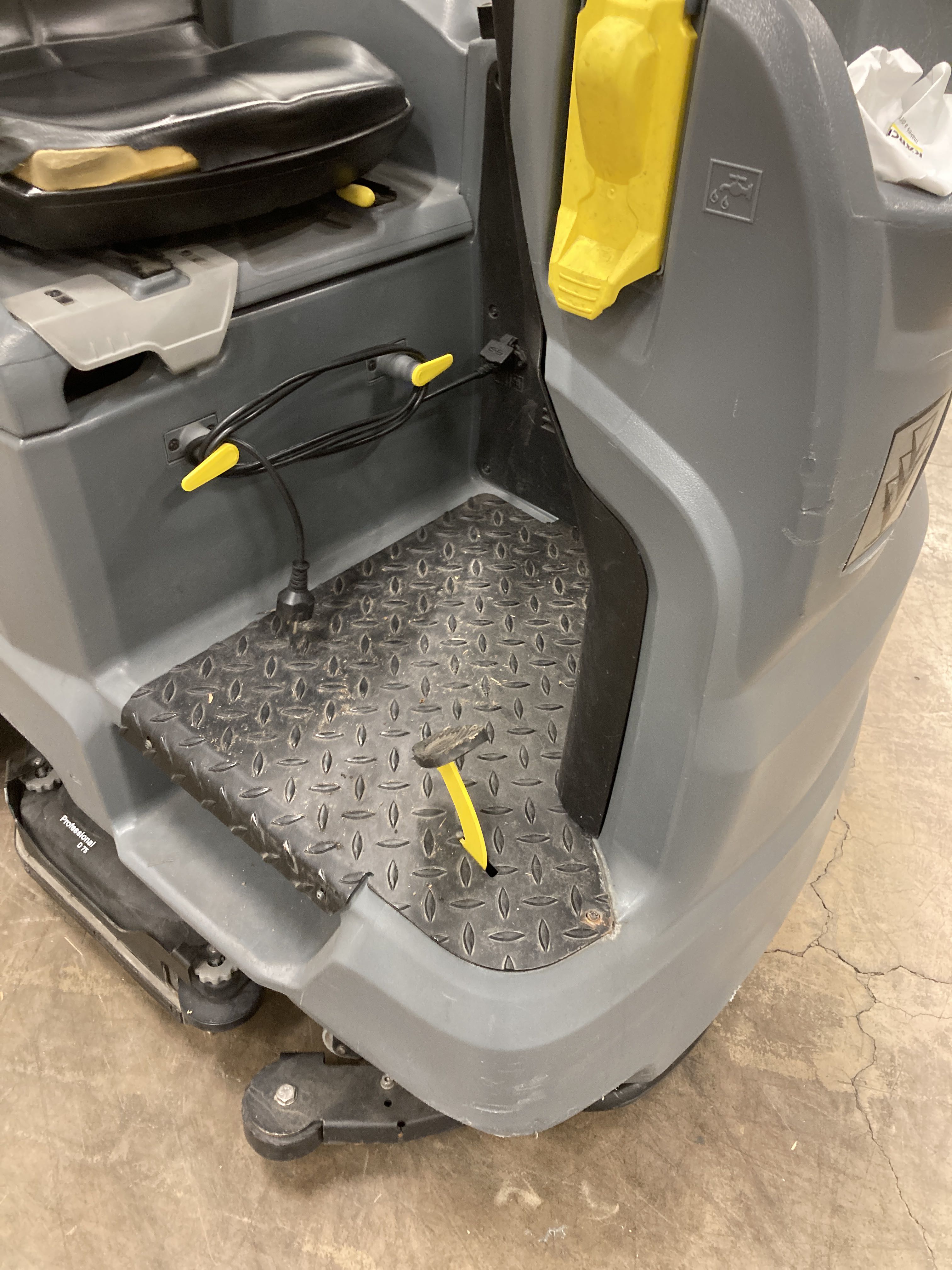 Städmaskin Kärcher B150 R - 2015 - 261h - Auktioner online ...