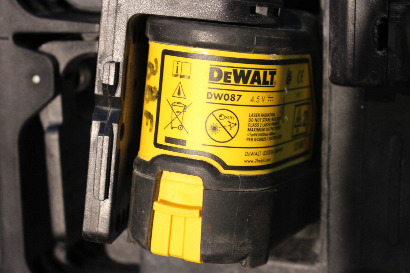 Cross laser DeWalt DW087 - PS Auction - We value the future - Largest ...