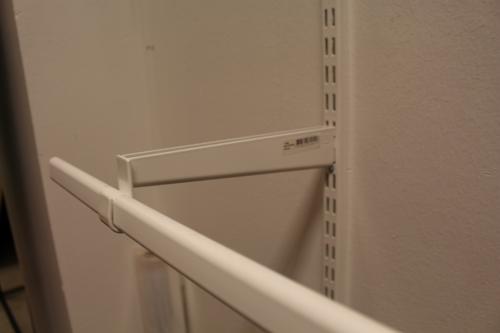 Hyllsystem från Pelly system, - Auktioner online - Nätauktioner ...