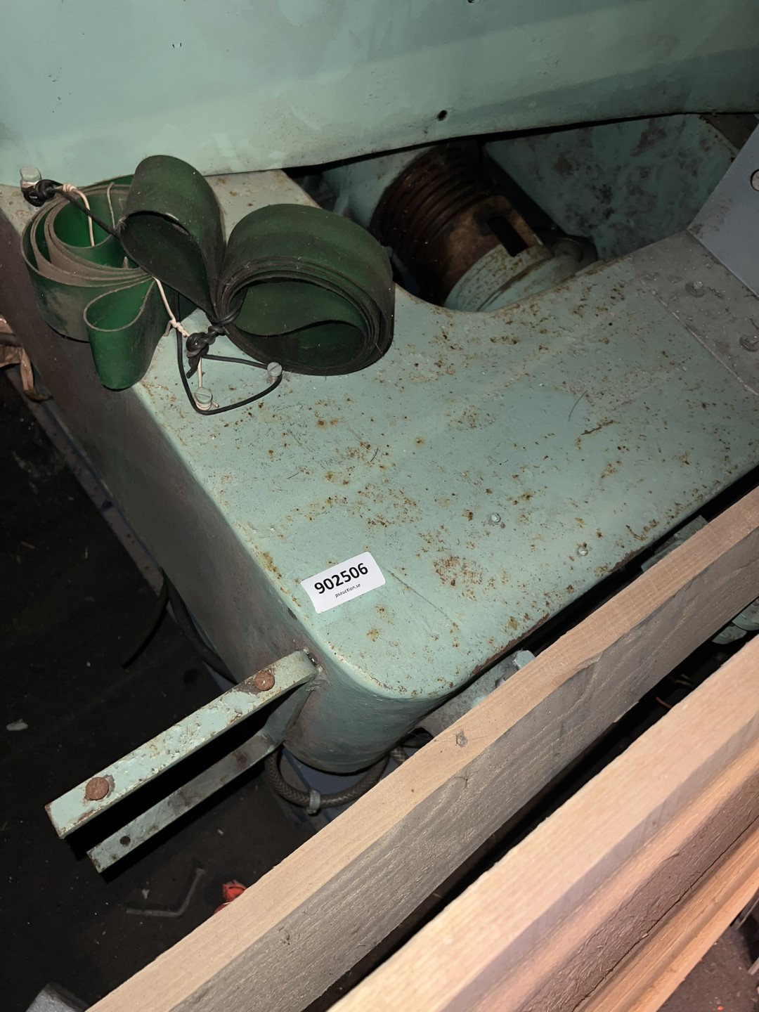 Disassembled machine, sold as scrap item - PS Auction - We value the ...
