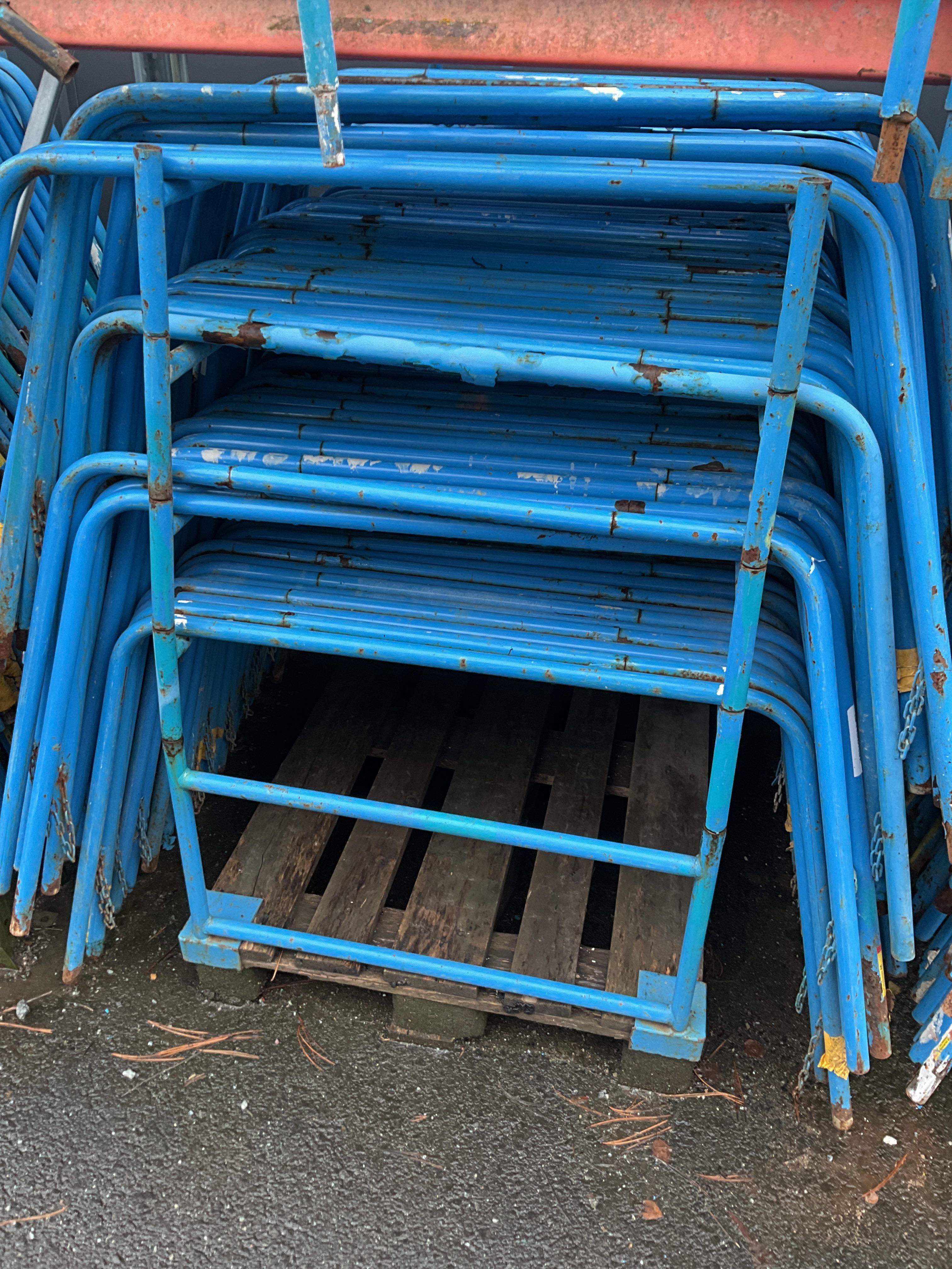 Trestles, work trestles - PS Auction - We value the future - Largest in ...