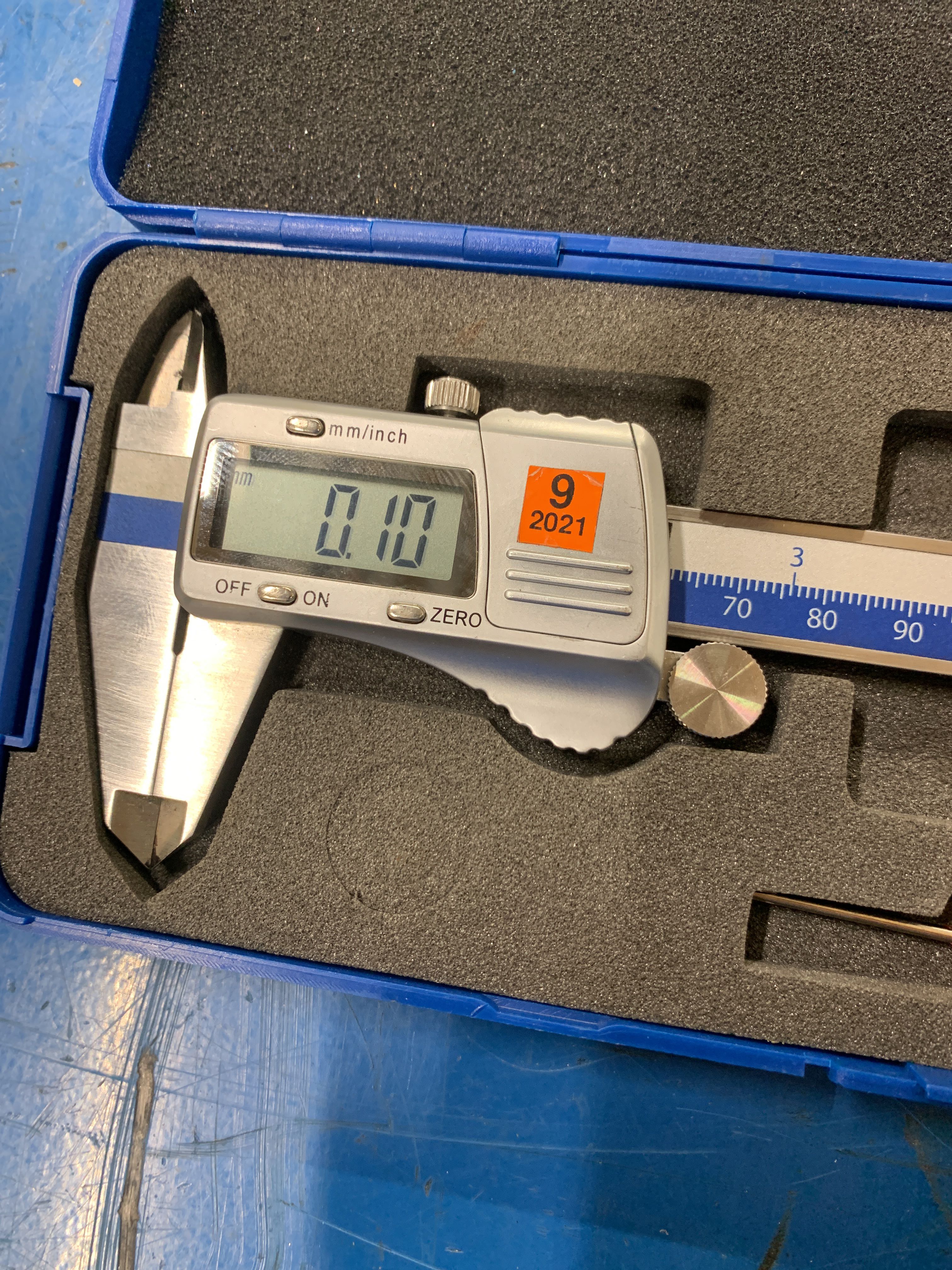Laser meter and Mitutoyo calipers - PS Auction - We value the future ...