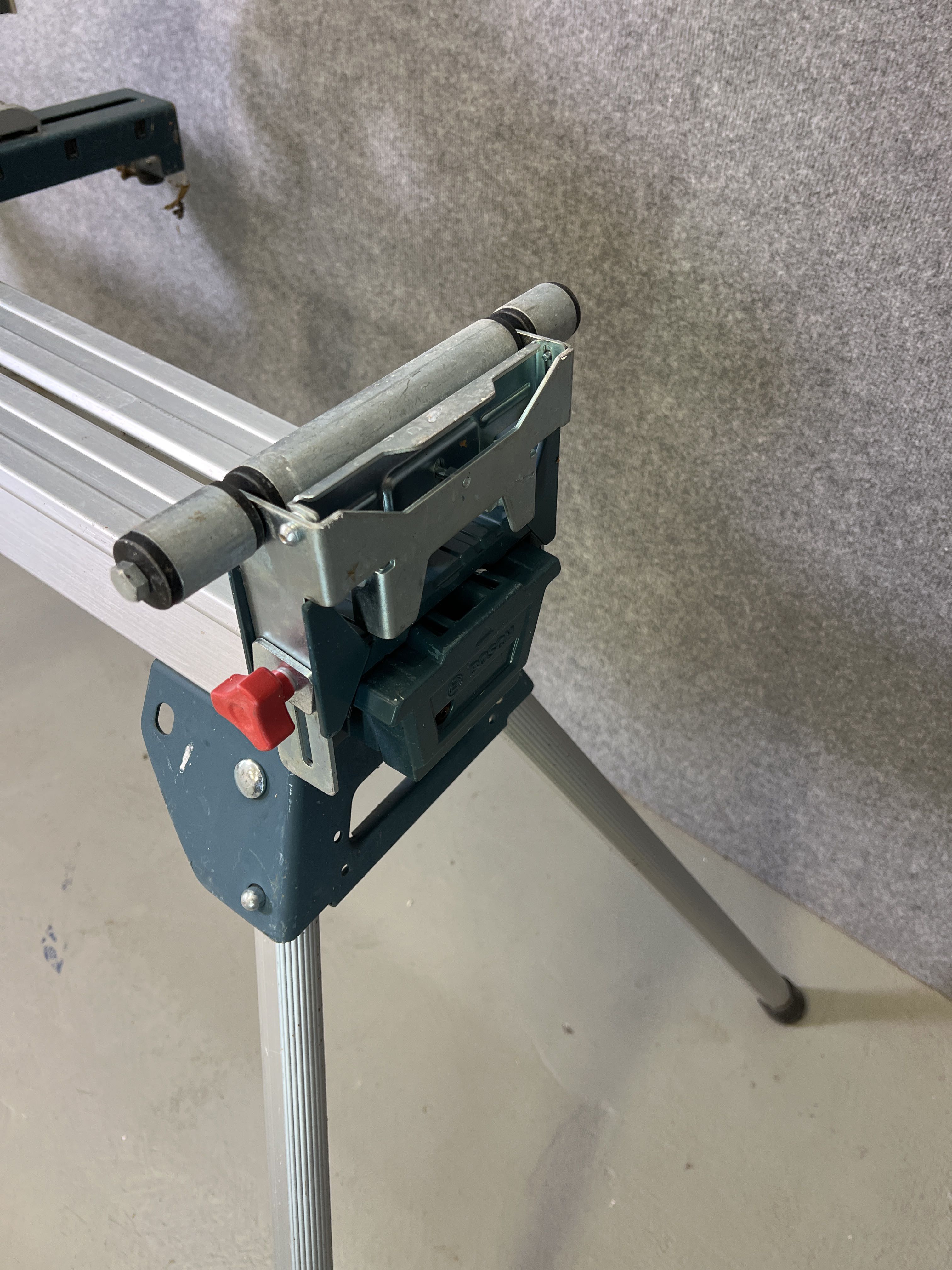 Bosch Kap/Ger saw / Saw table Bosch - PS Auction - We value the future ...