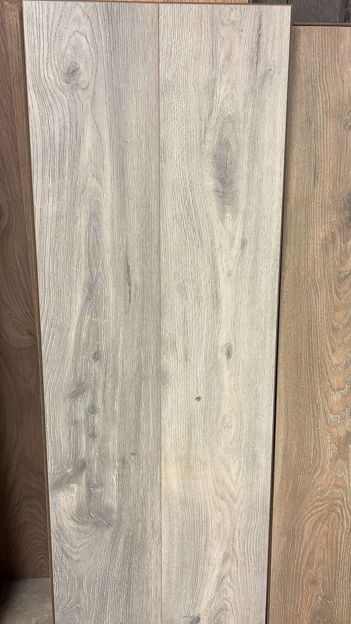 Pearl Oak 190kvm - Auktioner online - Nätauktioner & Konkursauktioner ...